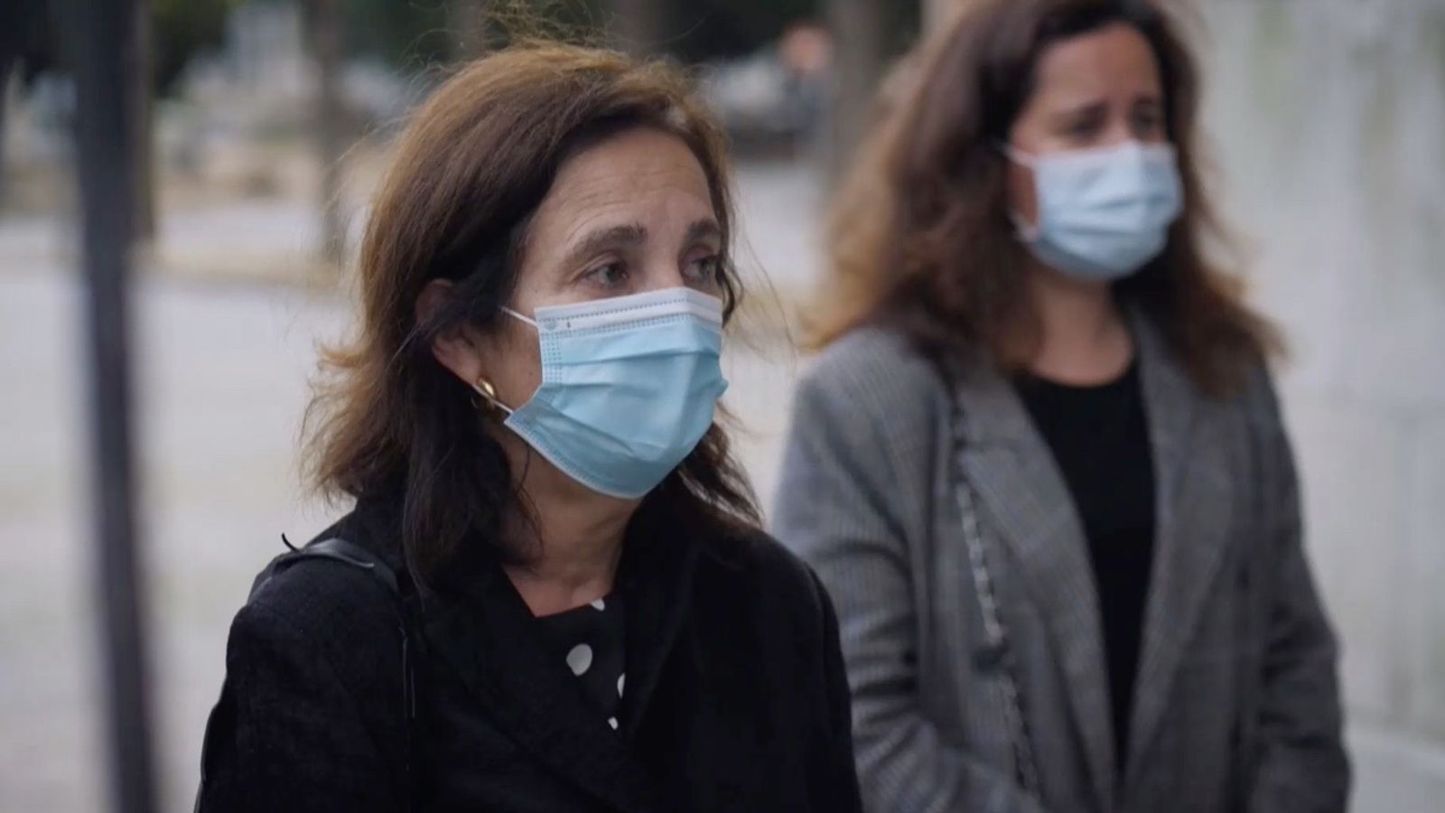 Coronavirus: Spanish families forced apart in their darkest hours ...