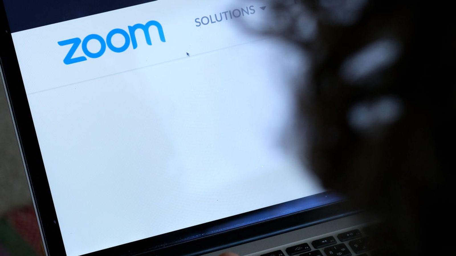 Coronavirus: Taiwan bans government from using Zoom due to security ...