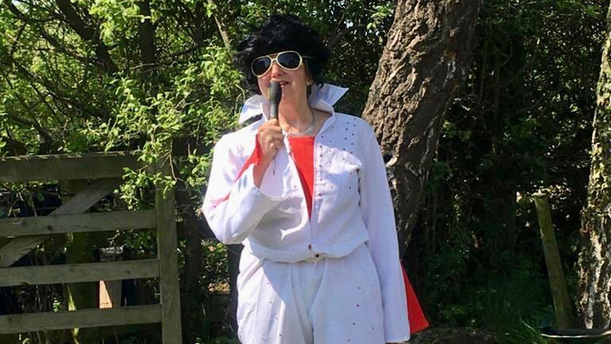 Coronavirus: London Marathon runners undertake 2.6 Challenge to help ...