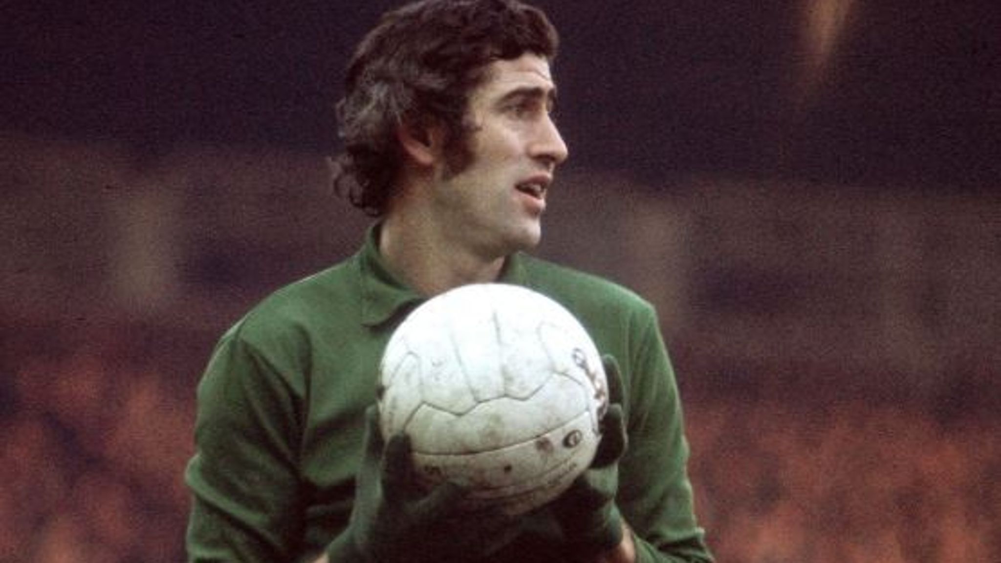 Peter Bonetti: Former Chelsea and England goalkeeper dies aged 78 | UK ...