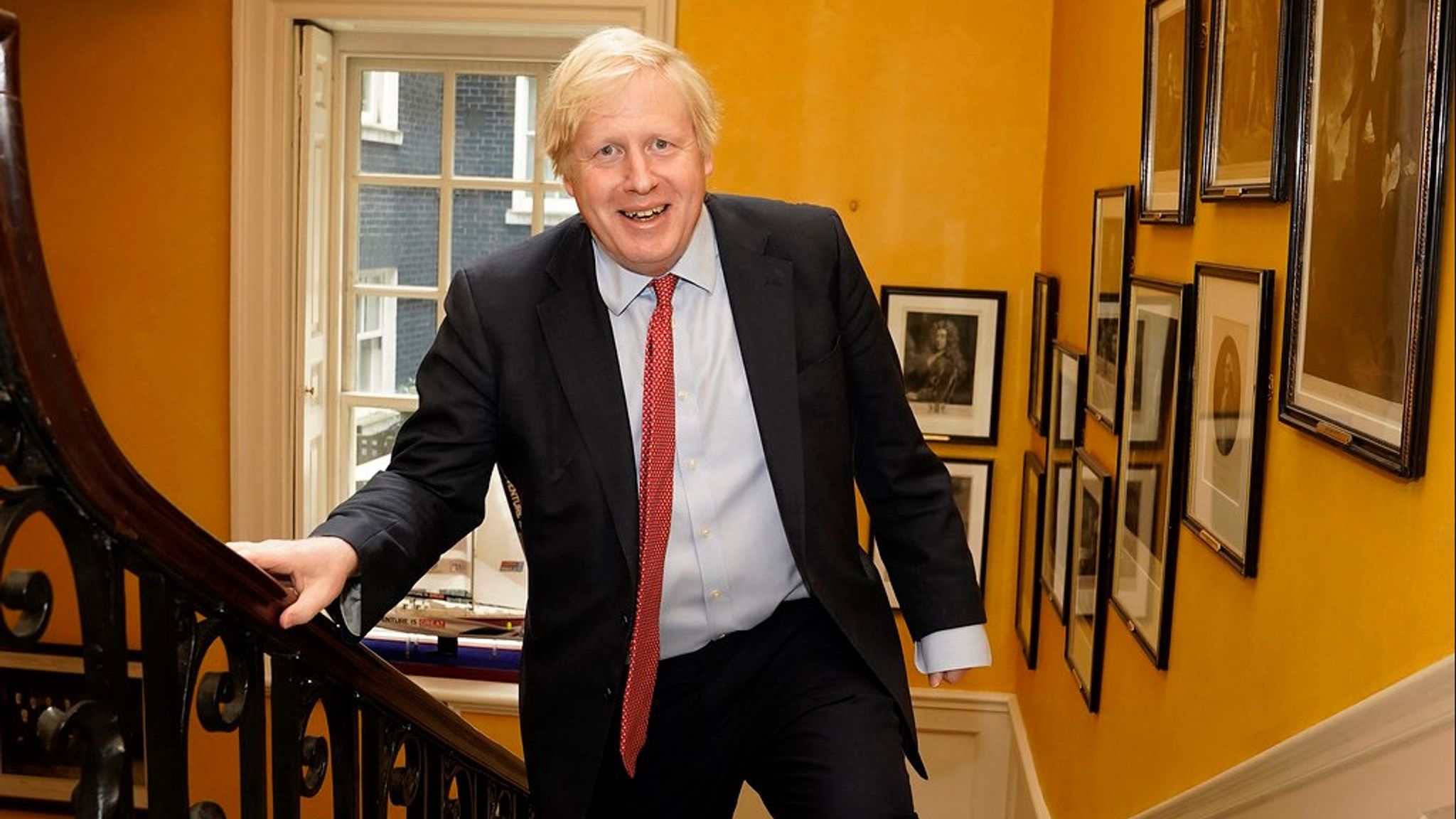 Carrie Symonds and Boris Johnson name baby son after doctors who saved ...