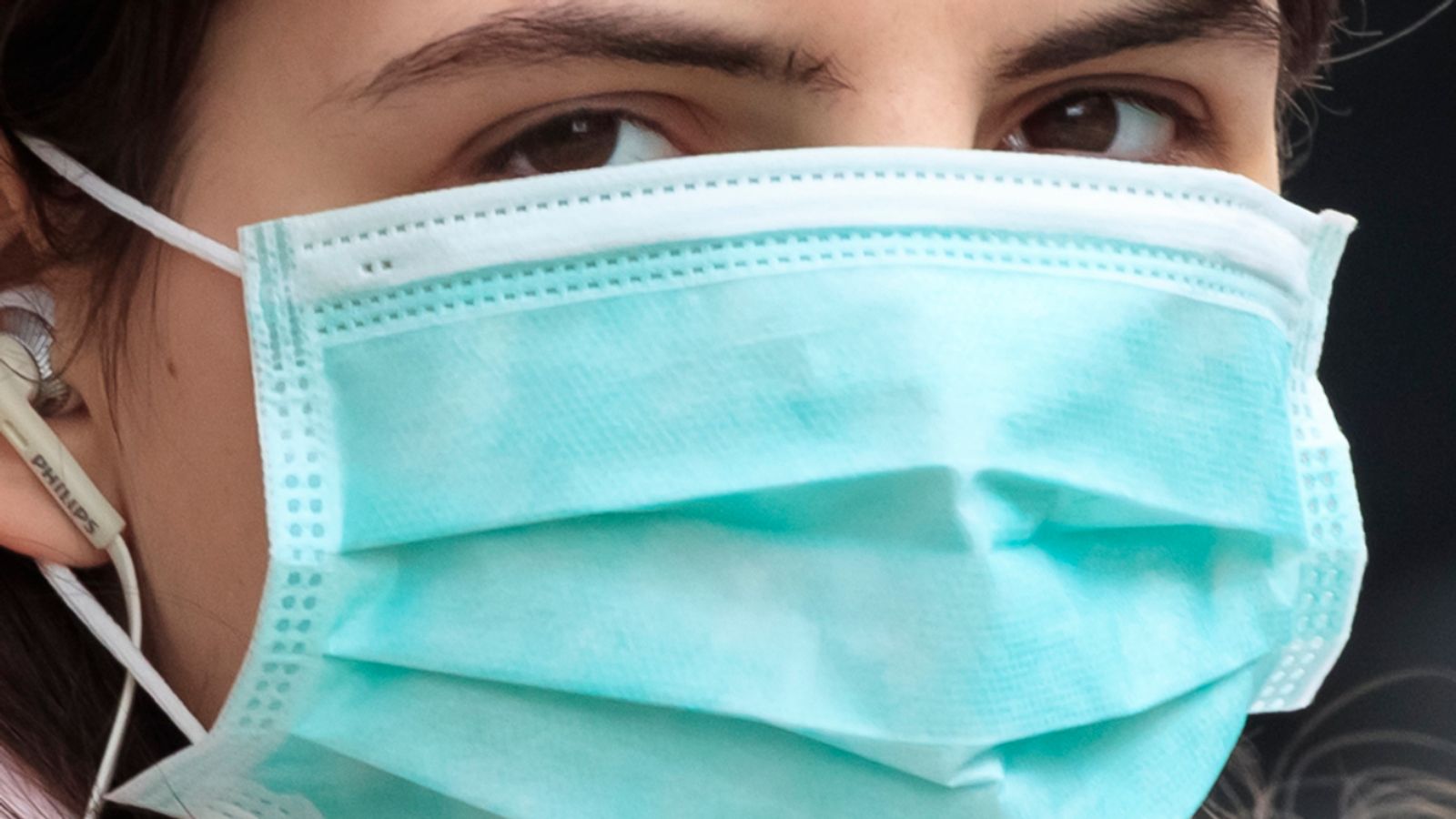 Coronavirus: Face masks at work? New business virus guidance is clear ...