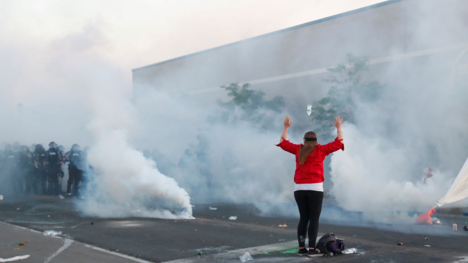 George Floyd death: More National Guard troops sent in as US protests ...