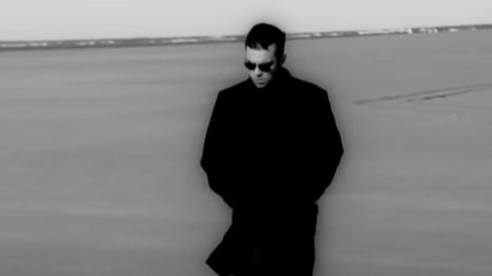 Alex Horne on his unlikely reggae Angels revamp with Robbie Williams ...