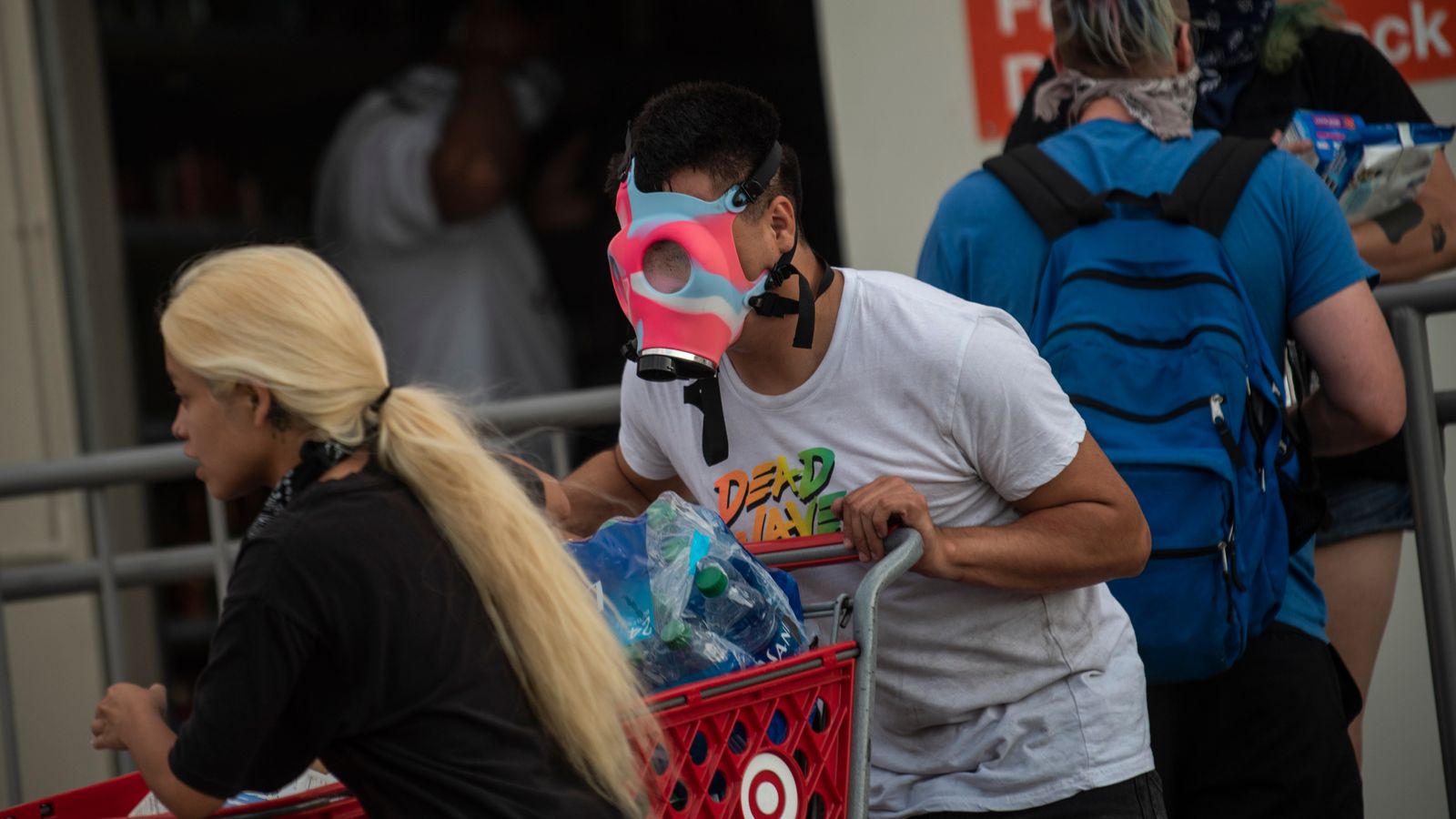 George Floyd: Protests over death of black man after police arrest ...