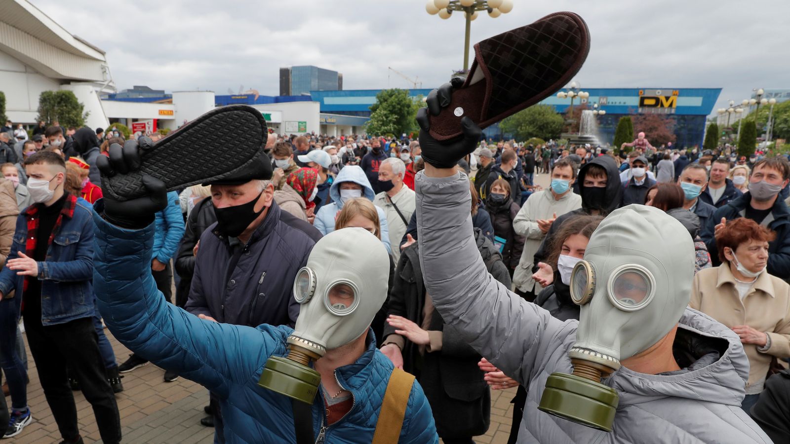 Belarus: Could slippers topple a president who has been in power for 26 ...