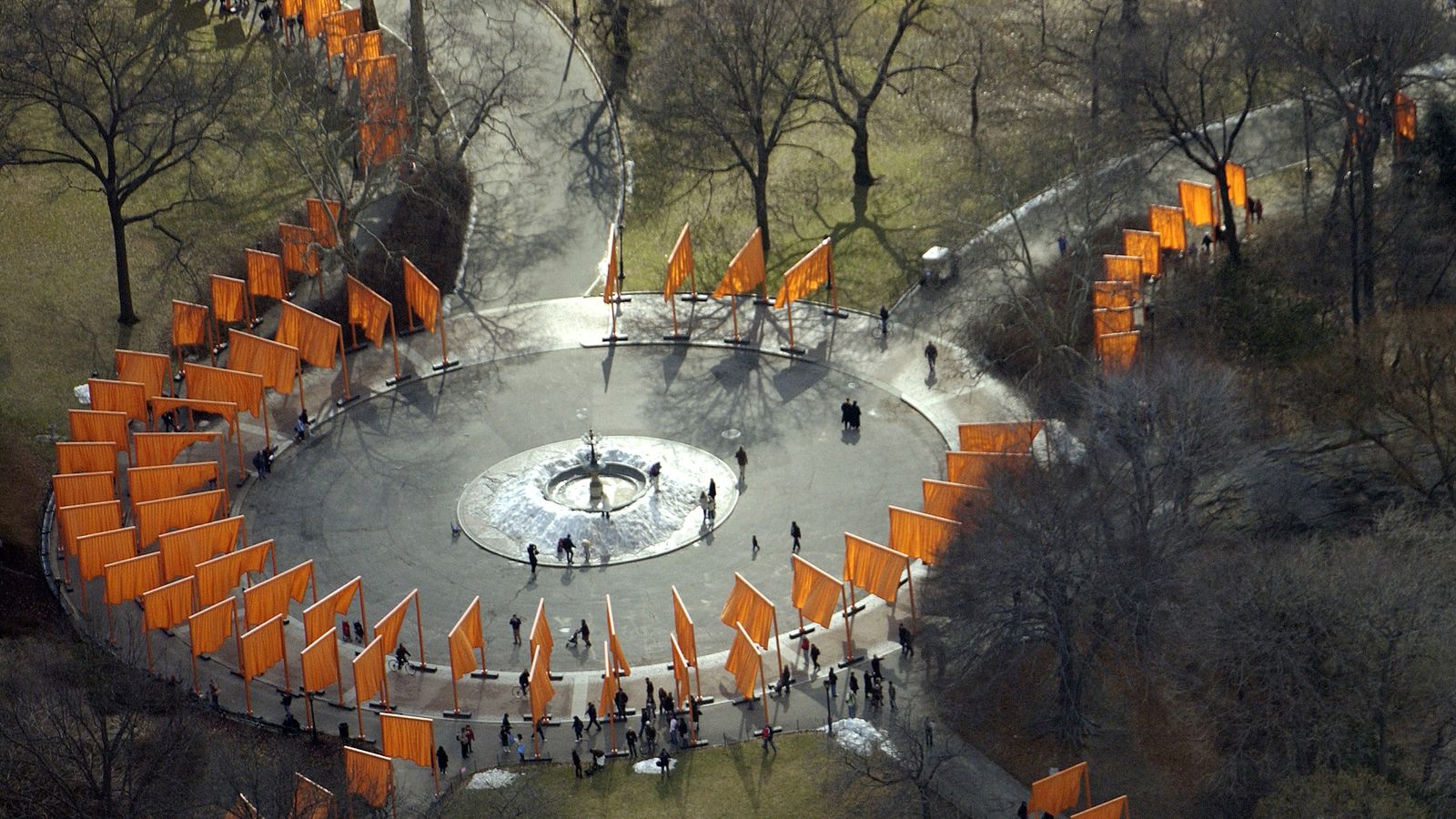 Christo: Landmark 'wrapping' artist who 'realised the impossible' dies ...