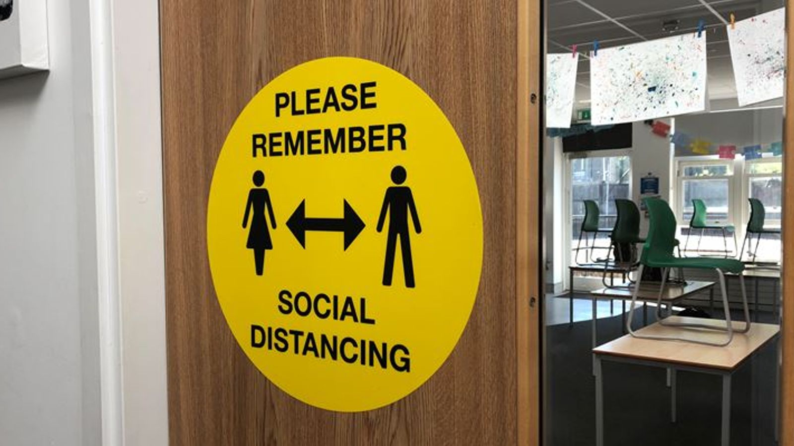 Coronavirus: How schools in England are keeping staff and pupils safe ...