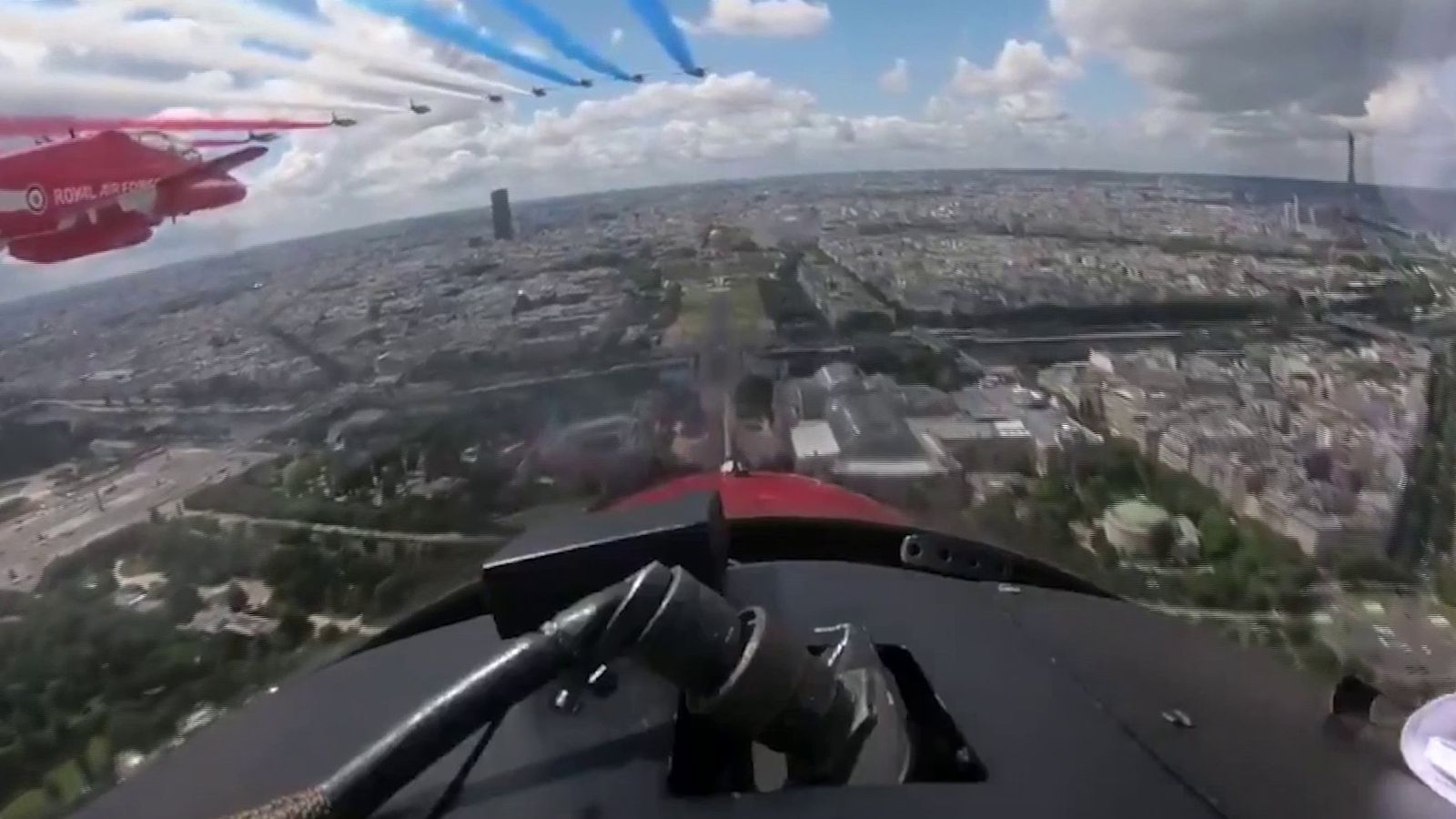 What Paris looks like from the Red Arrows' perspective | World News ...
