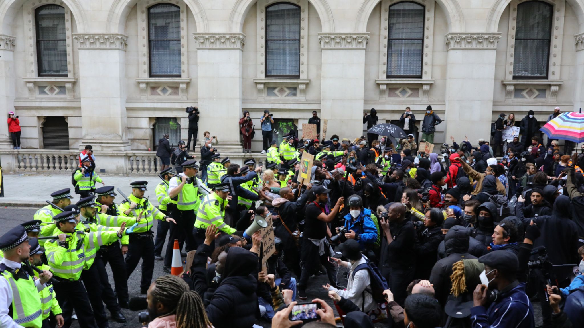 George Floyd protests: Boris Johnson says violent demonstrators will ...