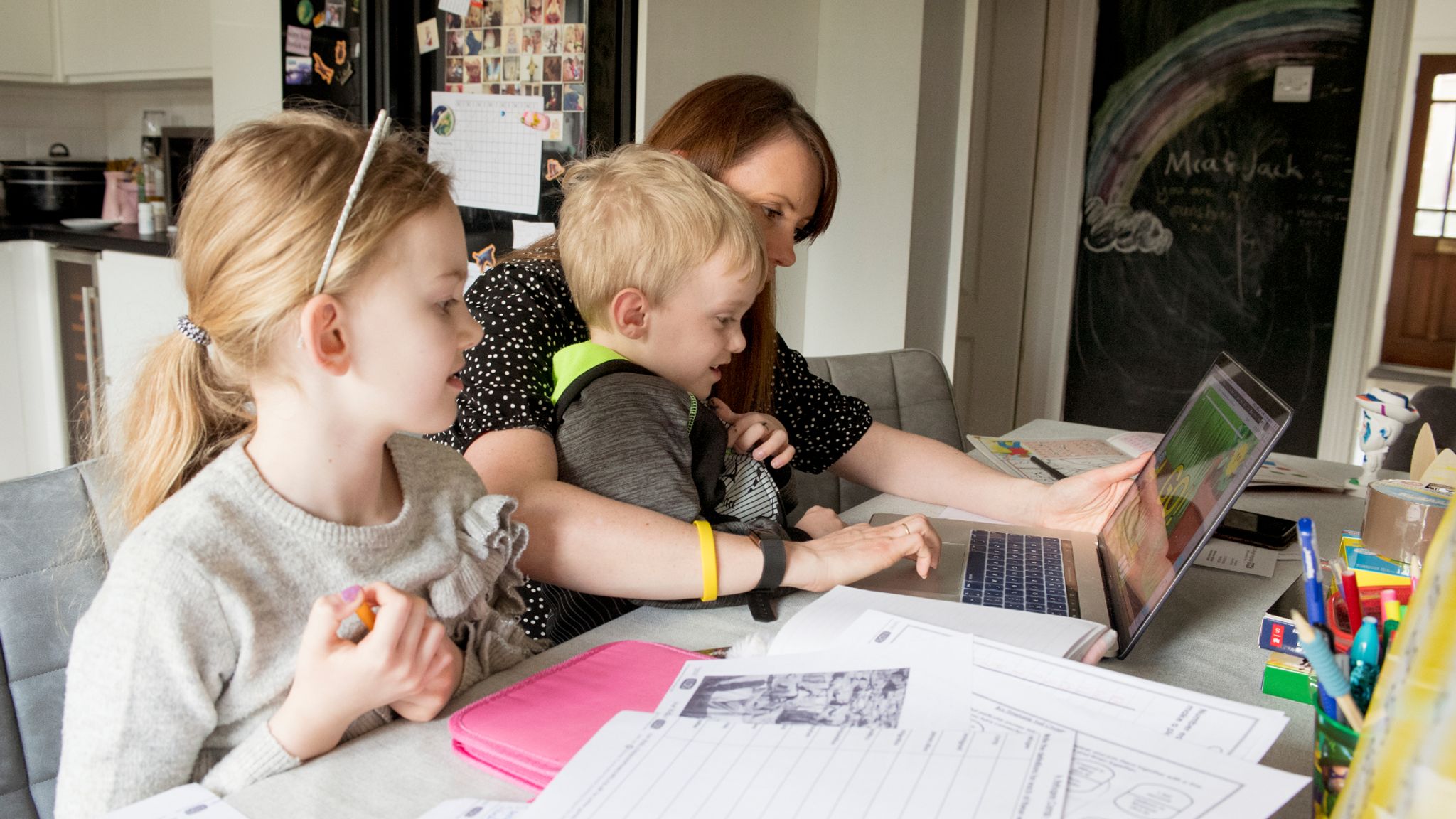 Coronavirus: This adorable TV moment reveals a very real problem faced ...