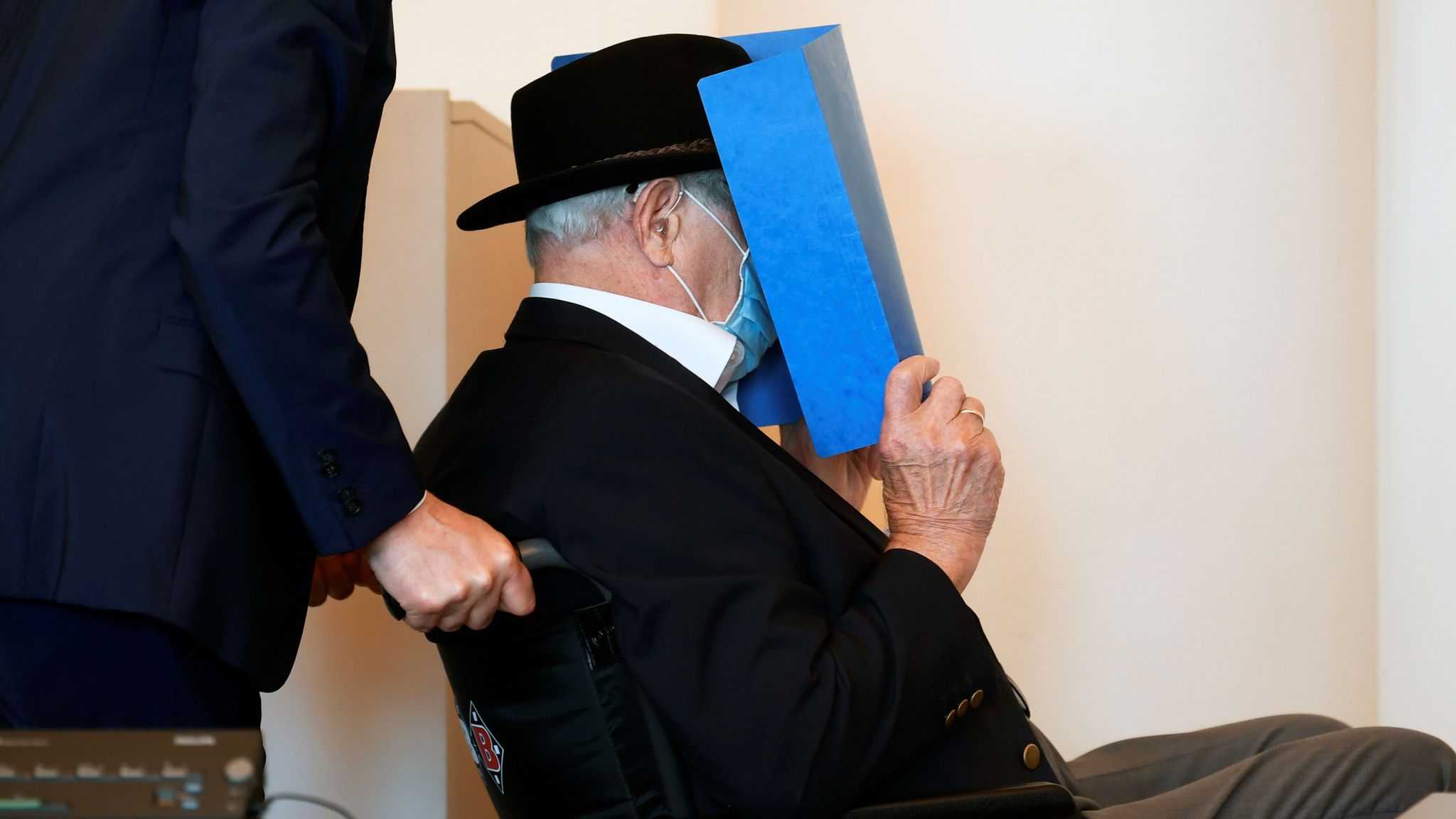 Ex-Nazi guard, 93, found guilty over mass murder at Second World War ...