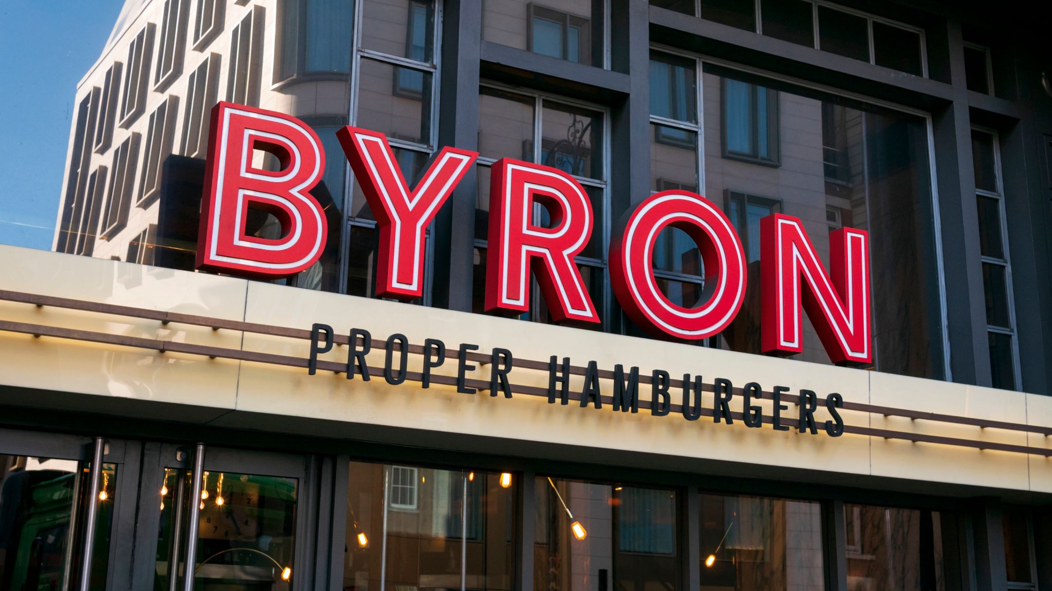Byron Burger Logo