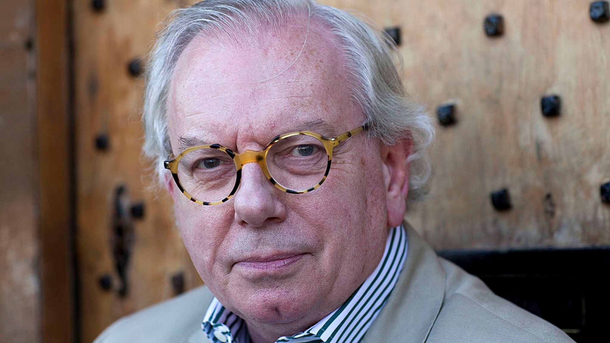 David Starkey splits with Cambridge over 'so many damn blacks' comment ...