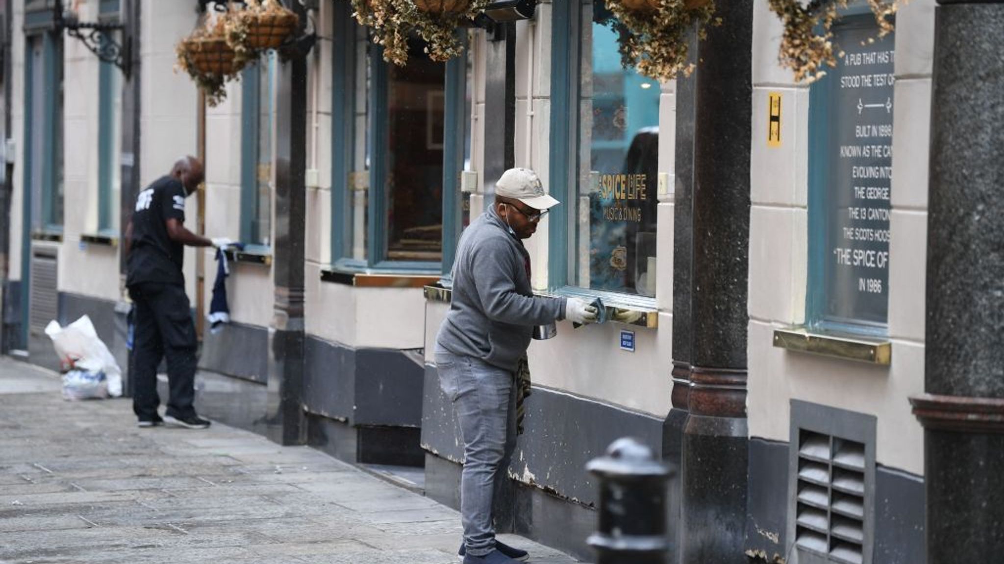 Coronavirus: 'Super Saturday' revellers told they must drink ...