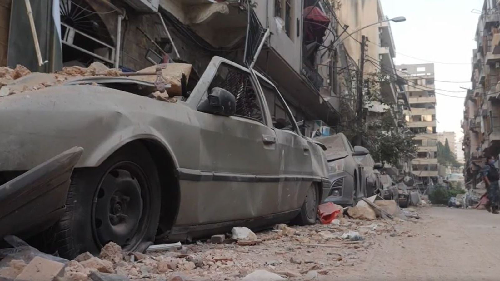 Lebanon: 'Apocalyptic' situation in Beirut in aftermath of deadly blast ...