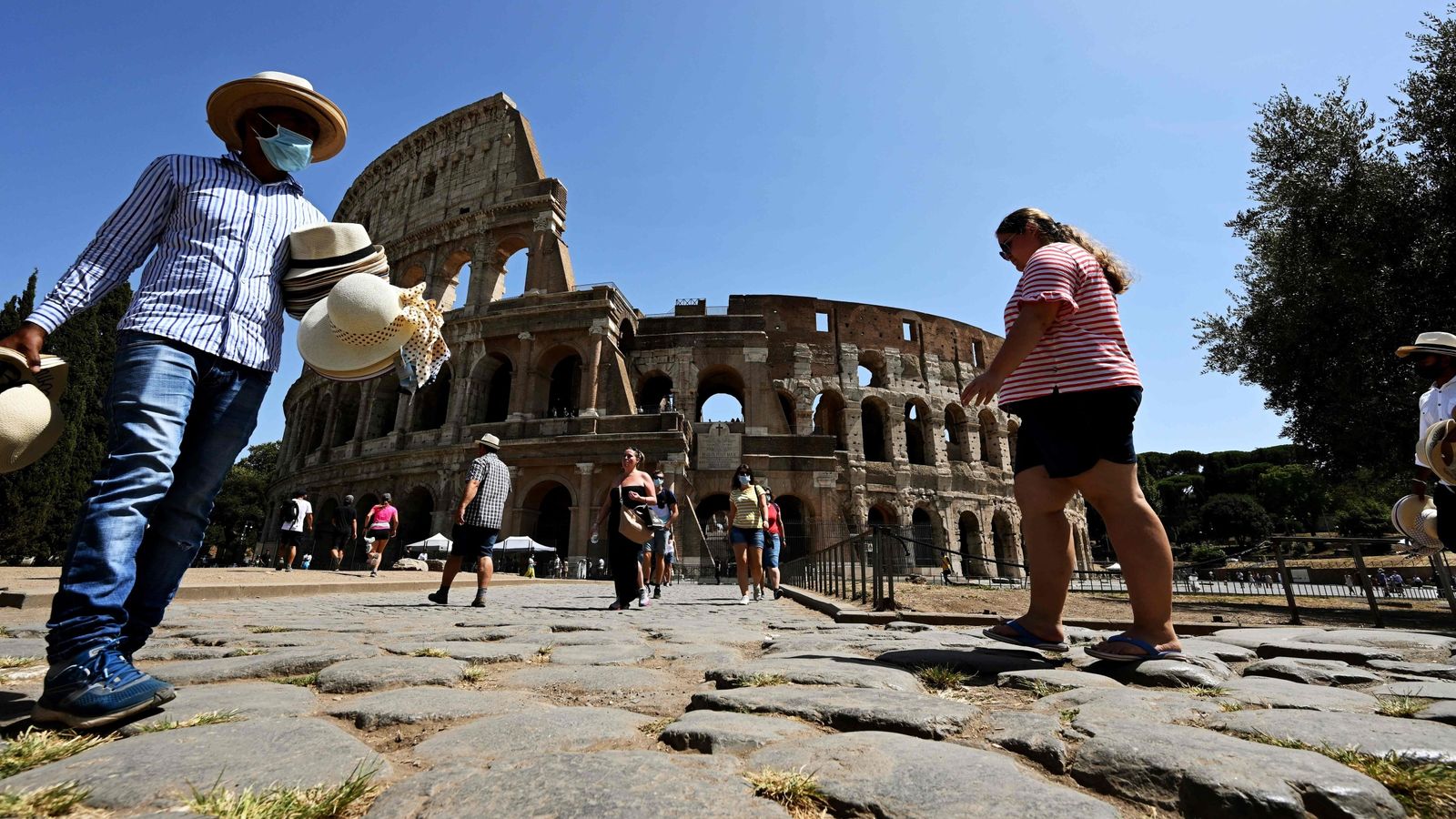 Coronavirus: Italy cases spike as infections exceed 1,000 for the first ...