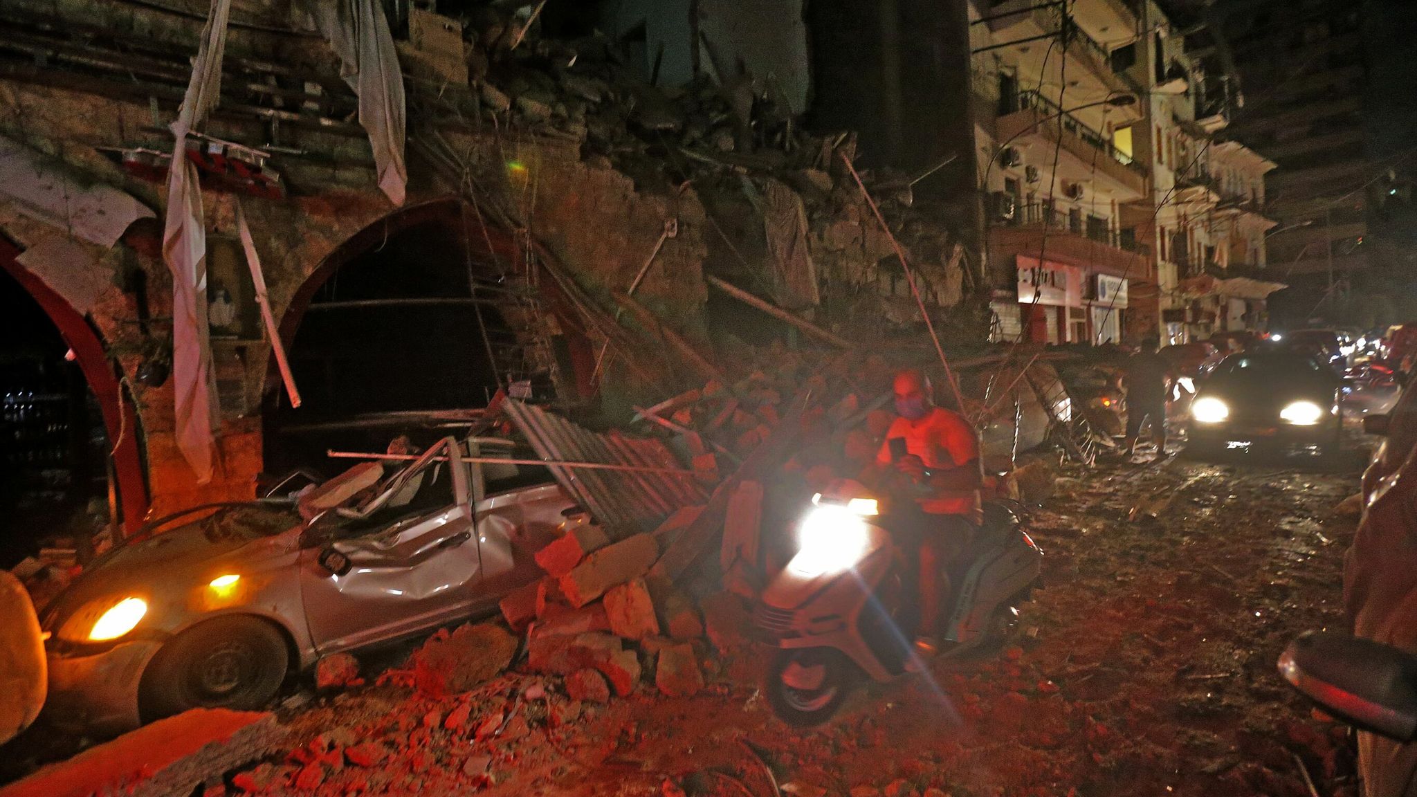 Beirut: Pictures capture huge blast and aftermath in Lebanese capital ...