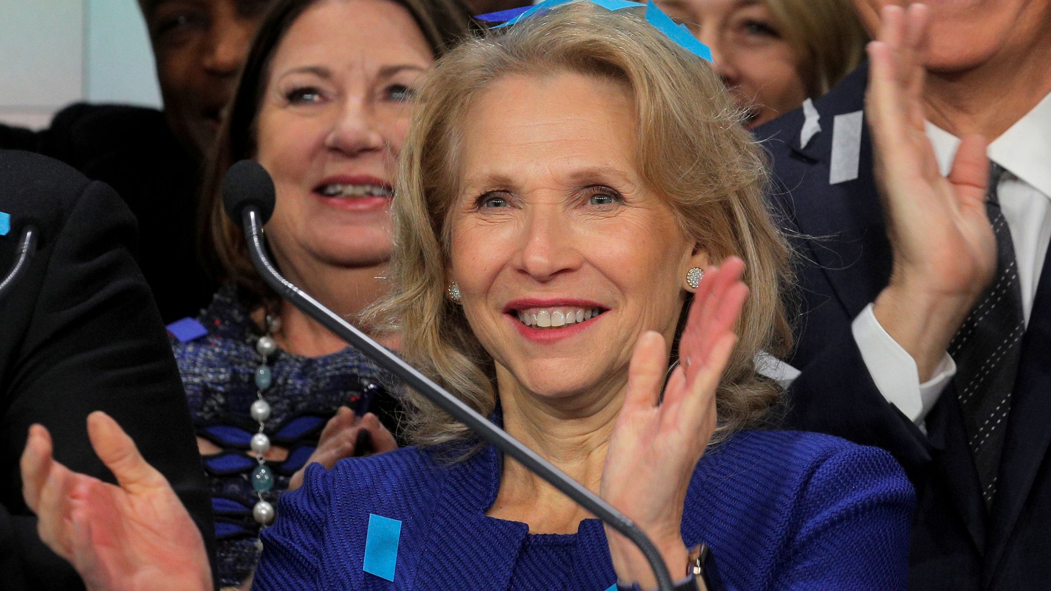 Sumner Redstone: CBS and MTV billionaire media tycoon dies aged 97 ...