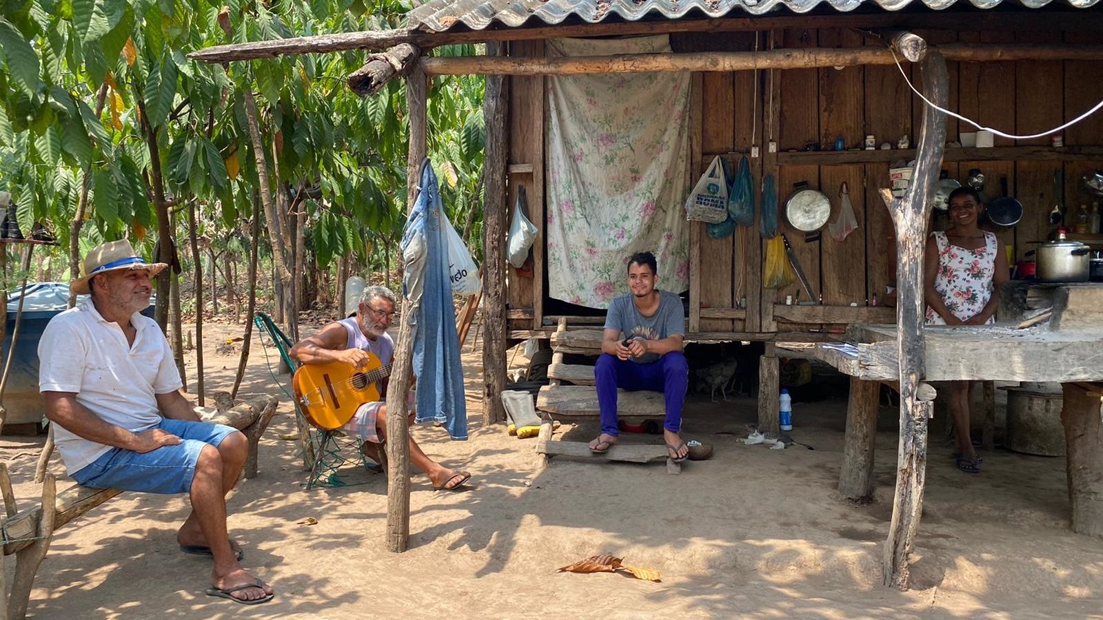 Amazon rainforest: Farmers are losing everything to deforestation fires ...