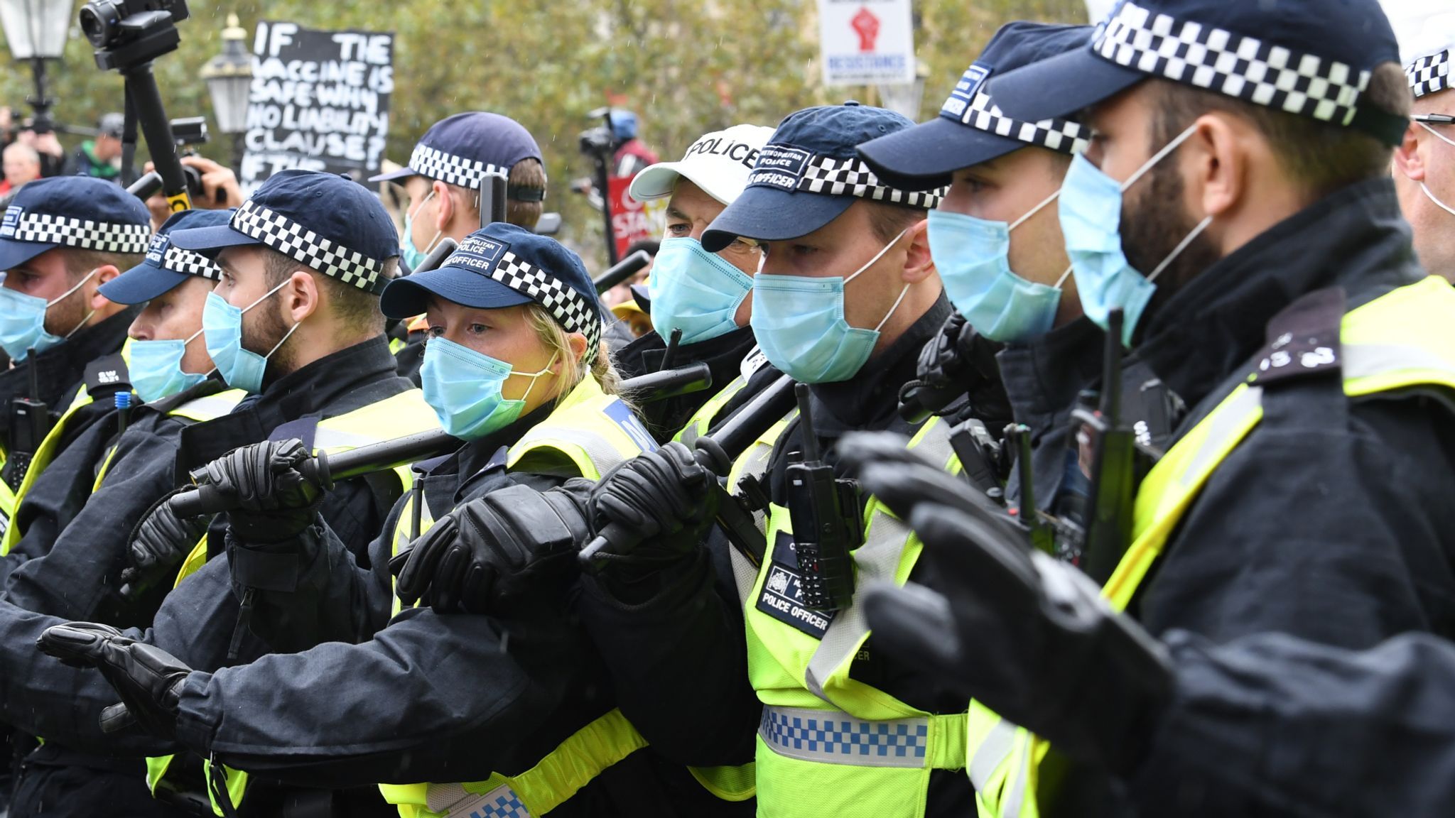 Coronavirus: London anti-lockdown protests see 16 arrests as police ...