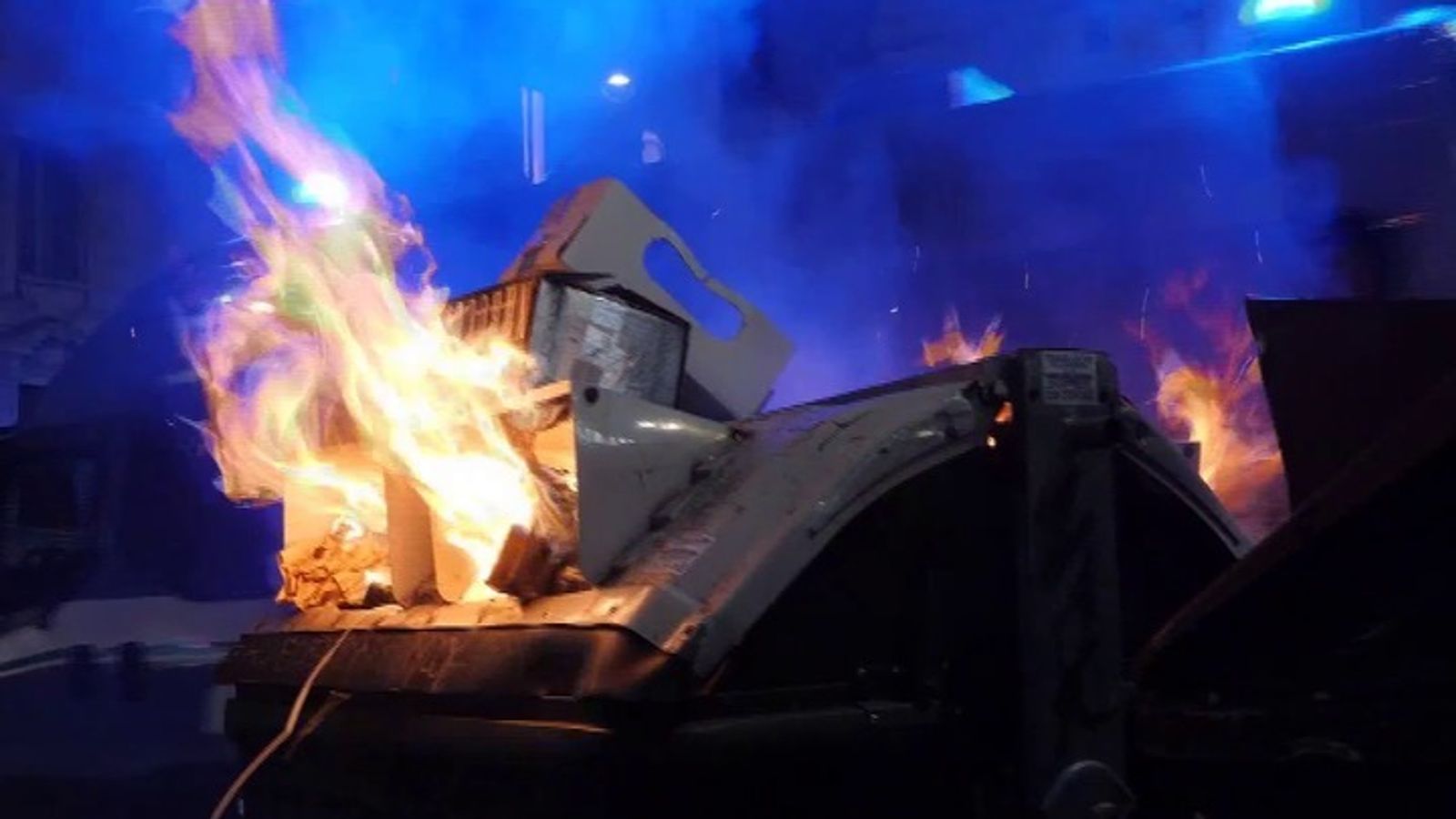 Protests over Rome restrictions turn violent | World News | Sky News