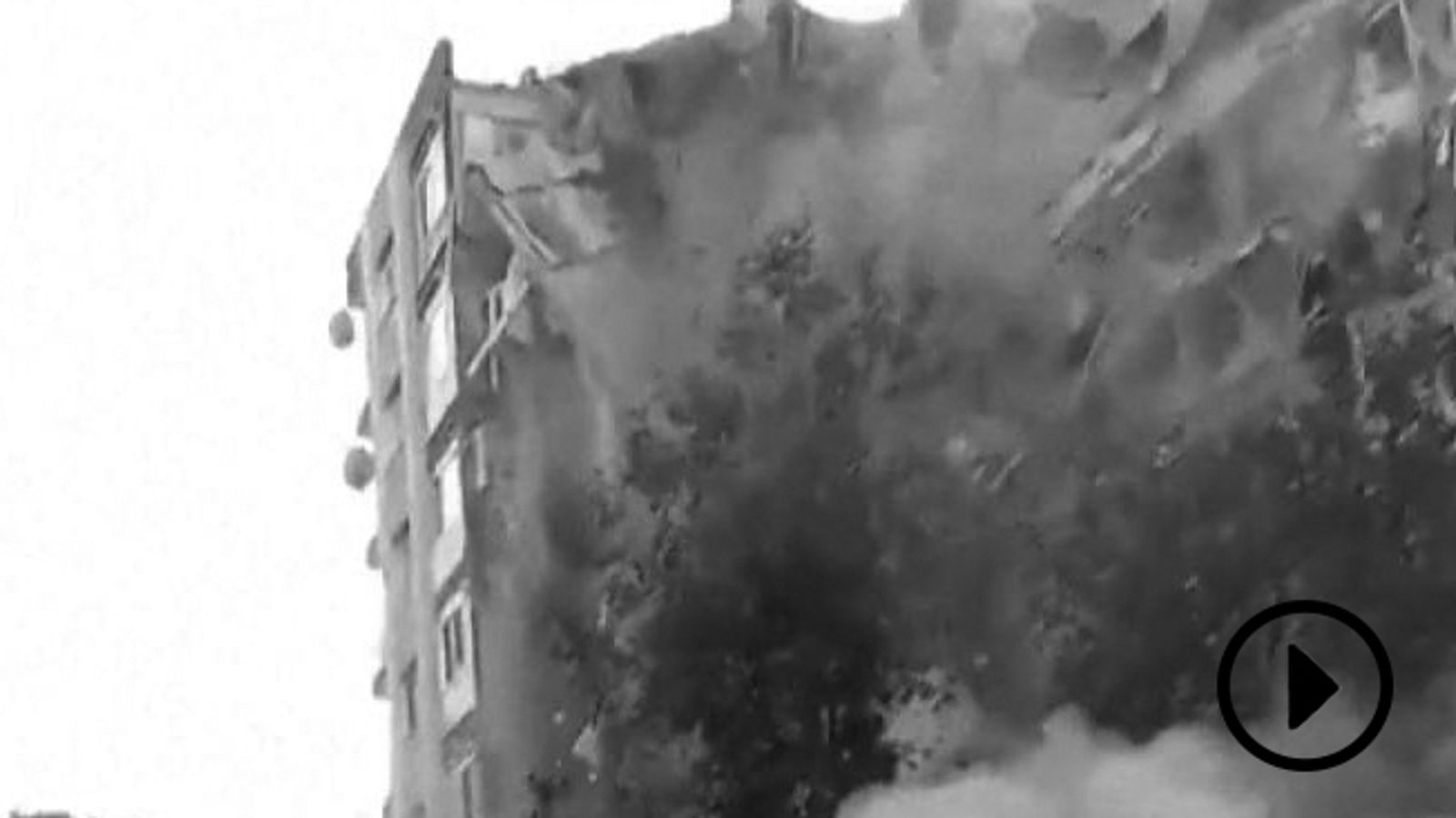 Turkey eathquake: Moment building collapses | World News | Sky News