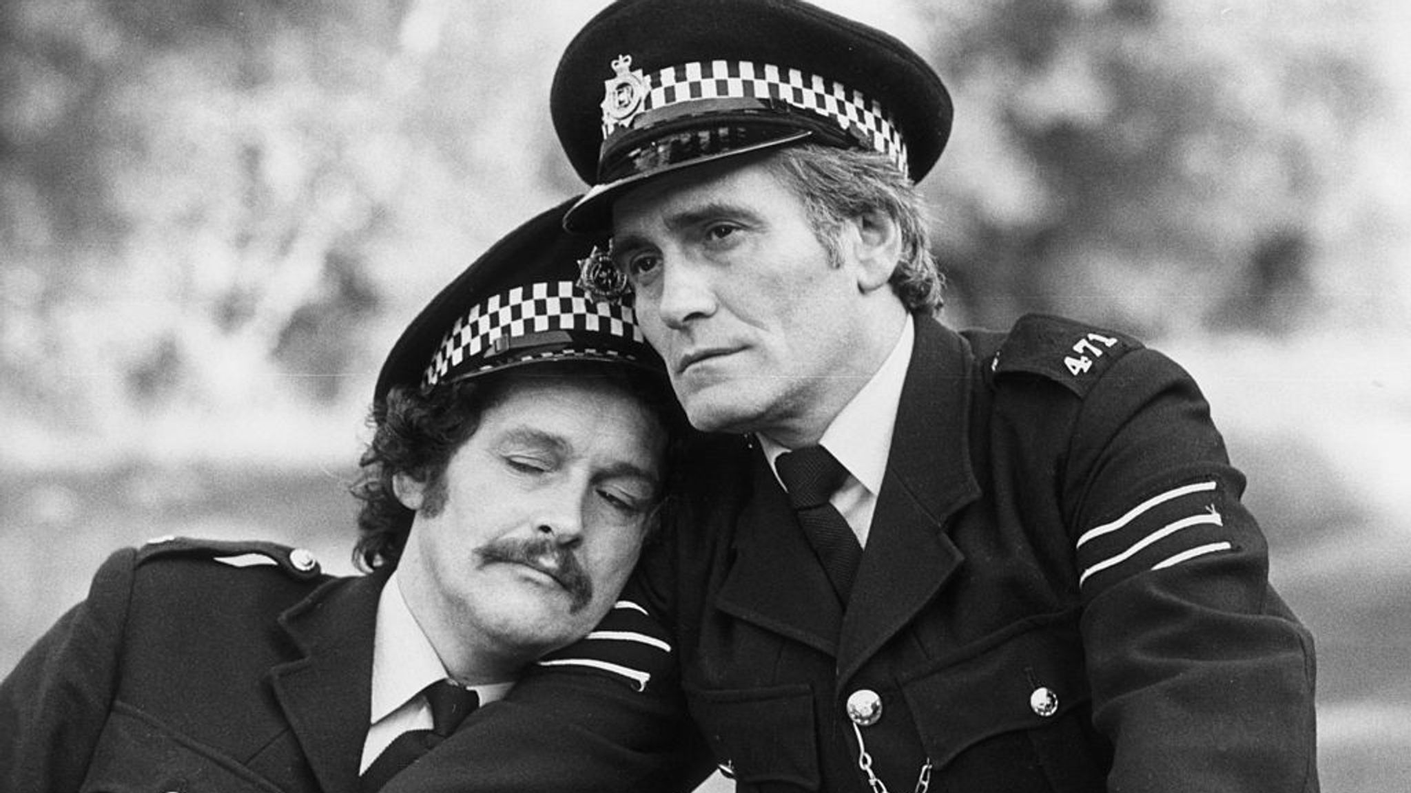 Bobby Ball: Cannon & Ball star dies aged 76 after testing positive for ...