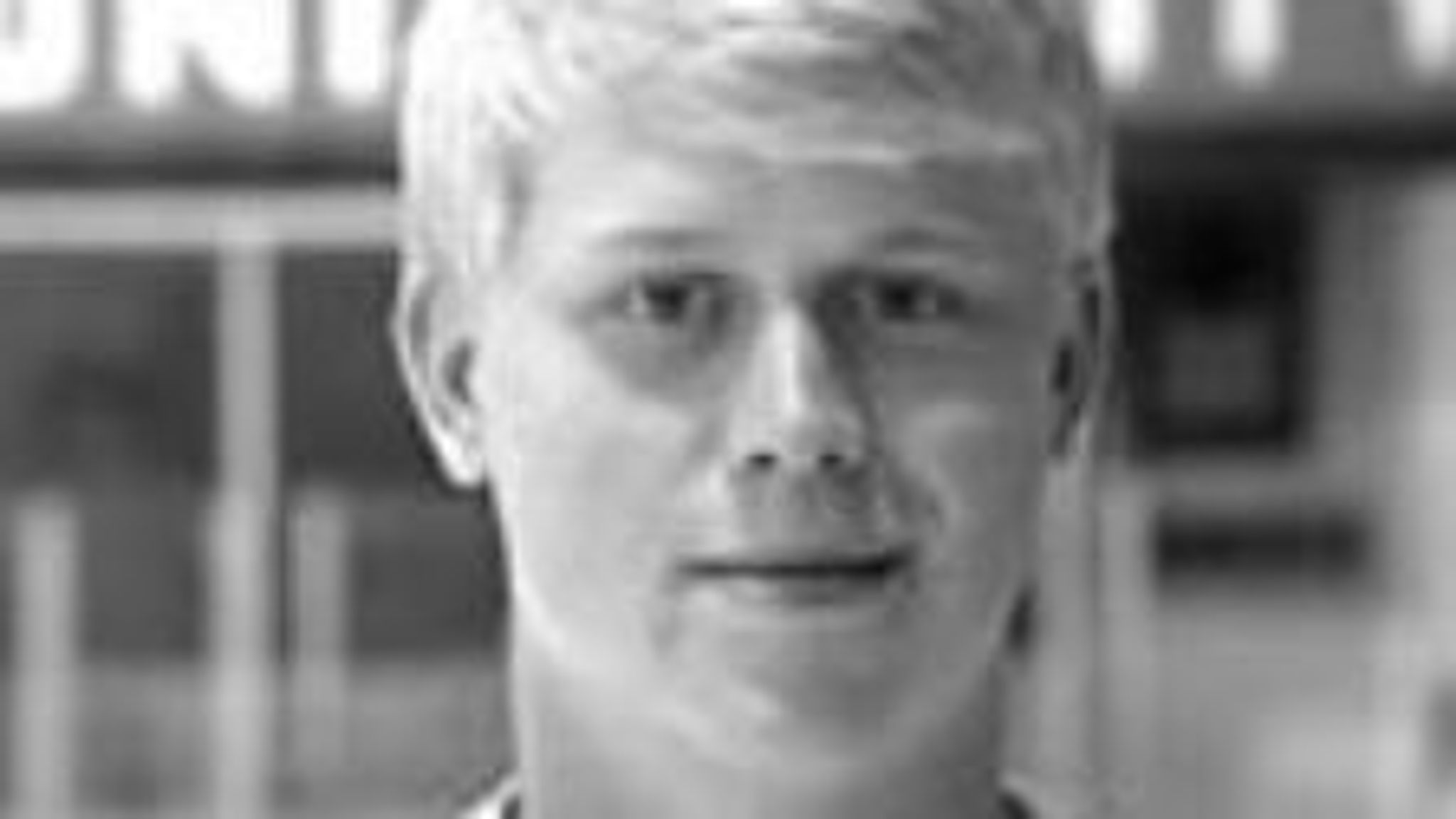 Travis Roy: Paralysed ice hockey player and disability champion dies ...