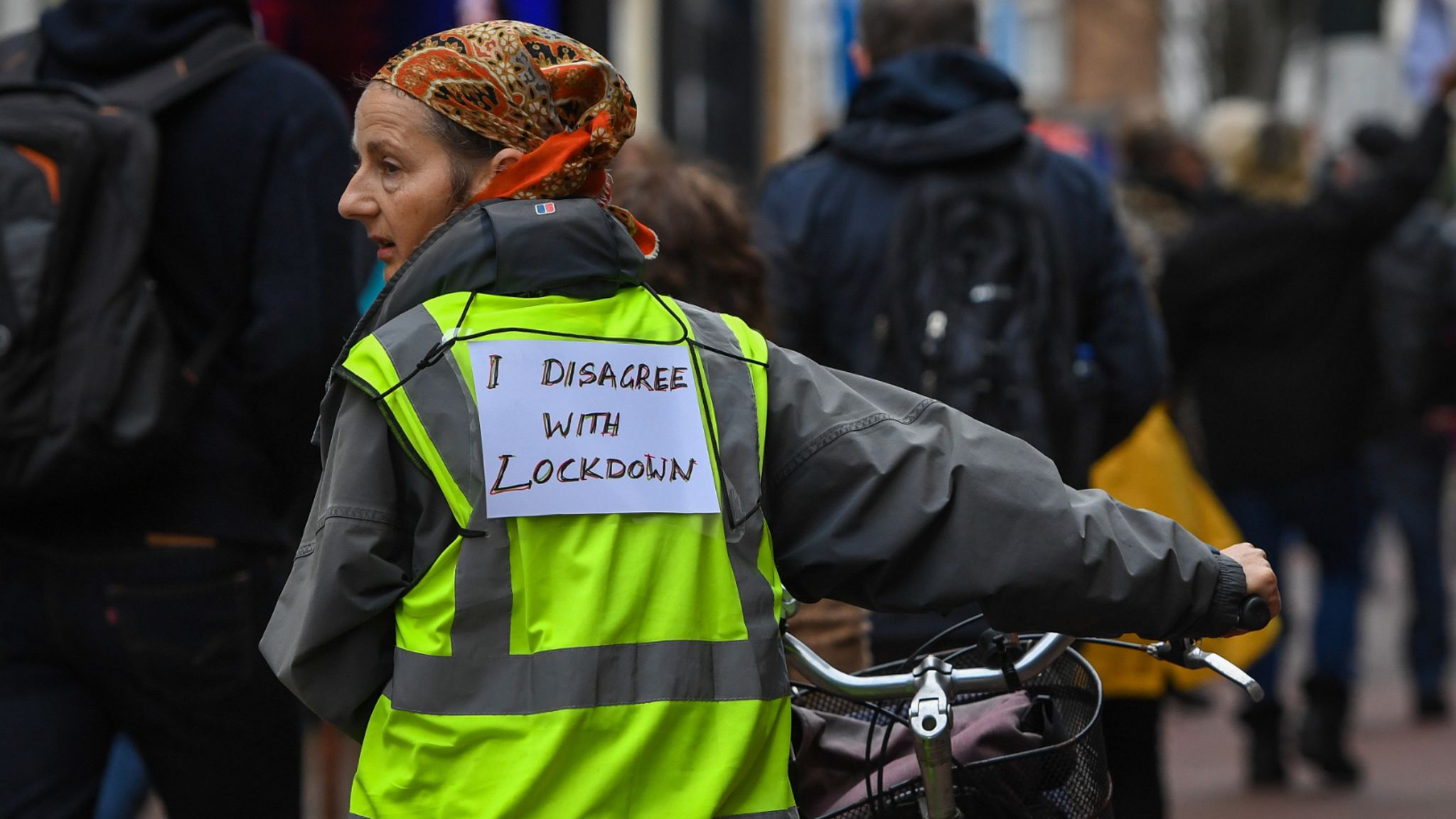 COVID-19: Arrests at anti-lockdown protests across England as police ...