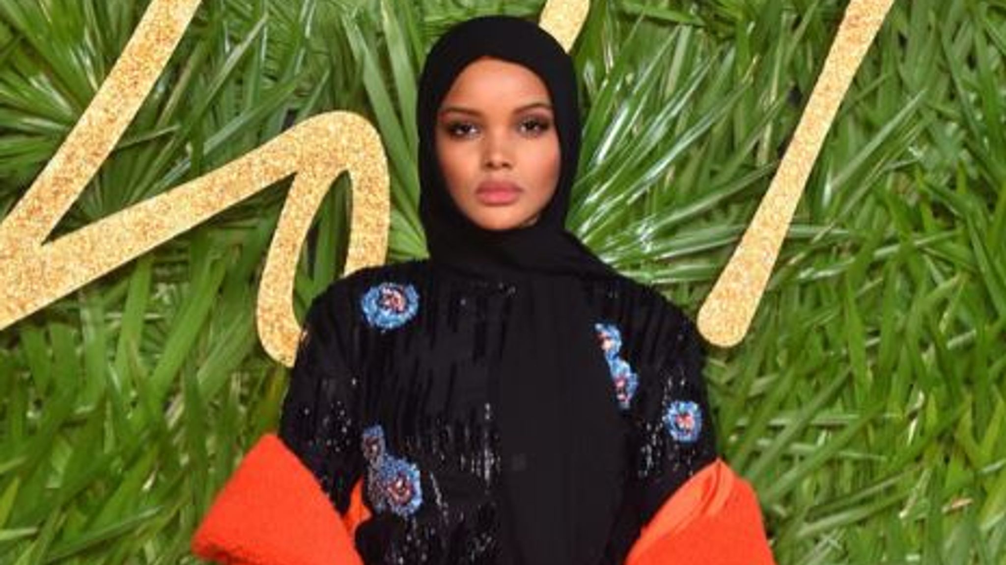 Halima Aden: Muslim Vogue model quits runway after she 'compromised ...