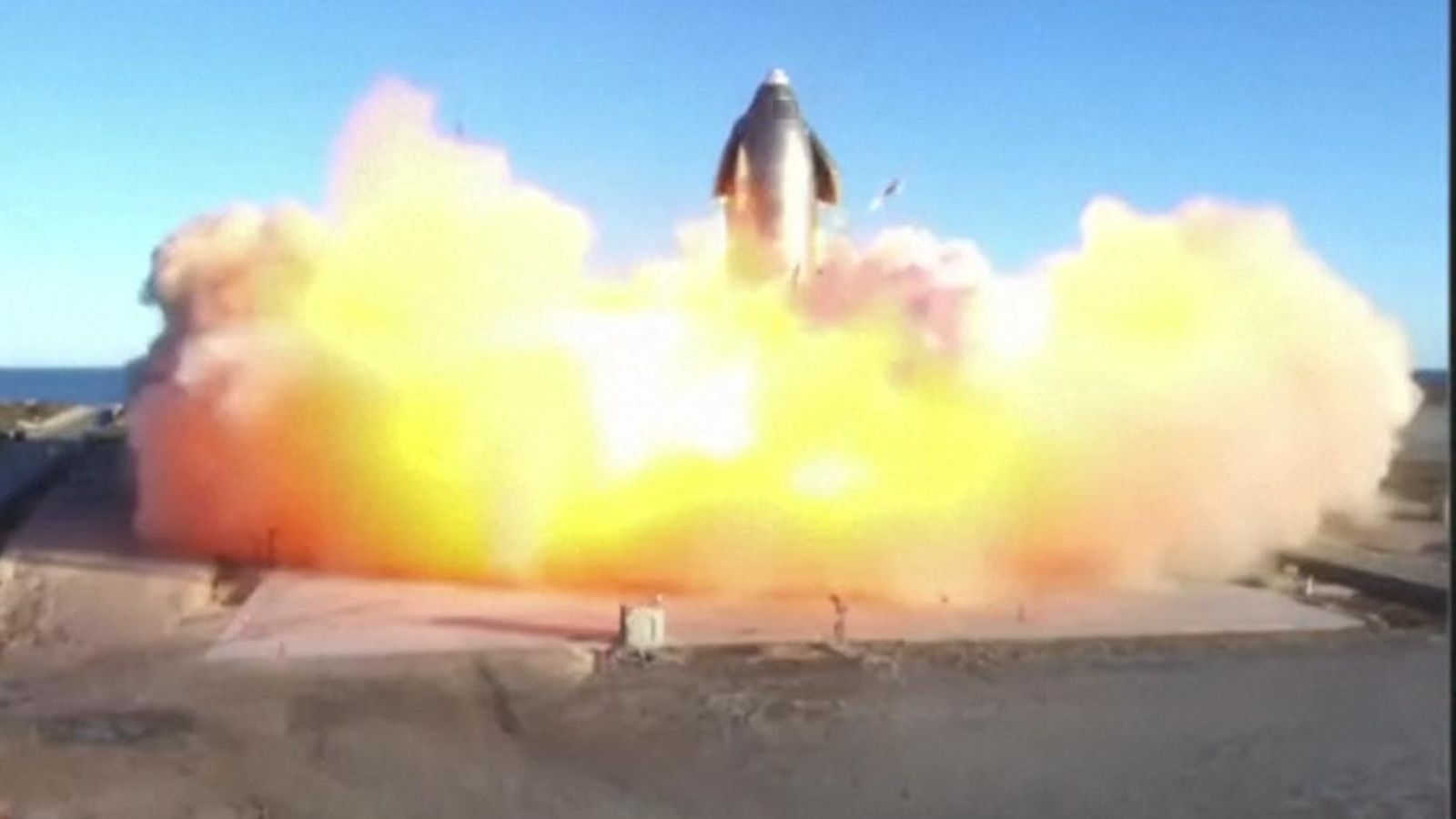 Starship test flight ends in failure | US News | Sky News