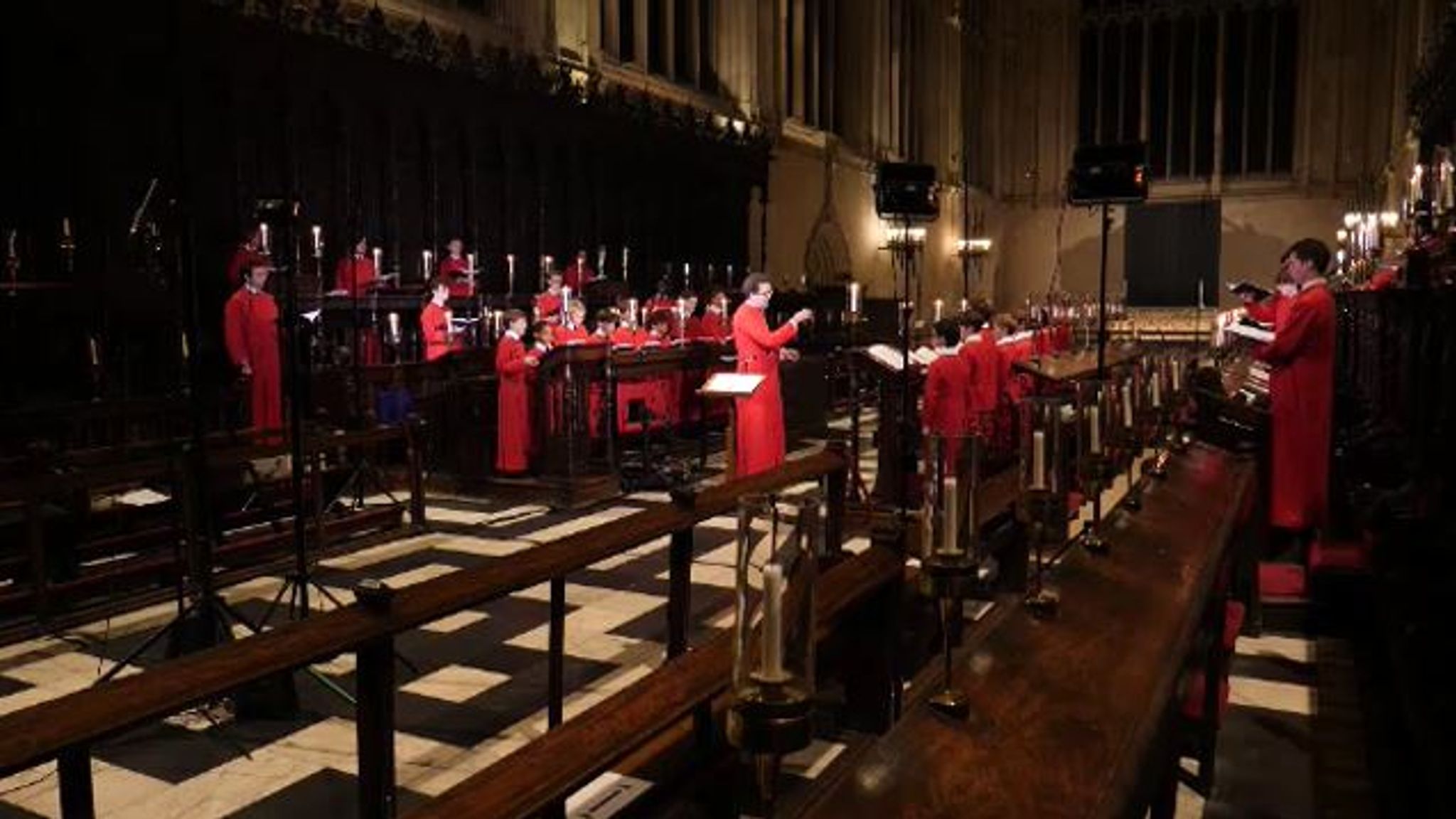 World famous choir to do Christmas carol service without congregation ...
