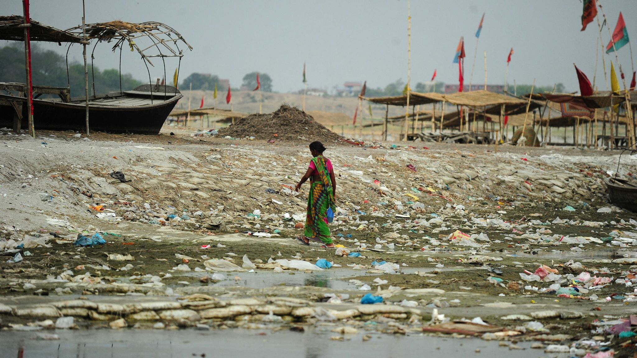 Plastic waste can travel thousands of kilometres in a matter of months ...
