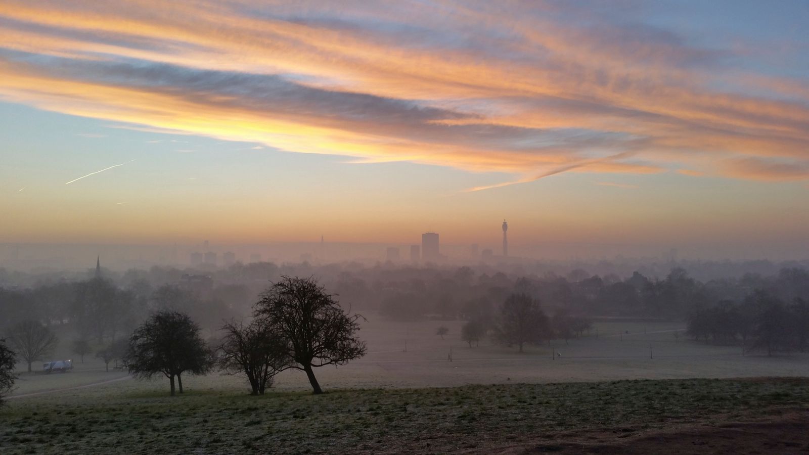 UK weather: 'Plunge of cold Arctic air' could sweep across nation next ...