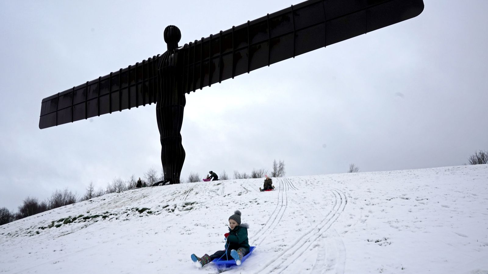 UK weather: Met Office issues warnings as more snow forecast and ...