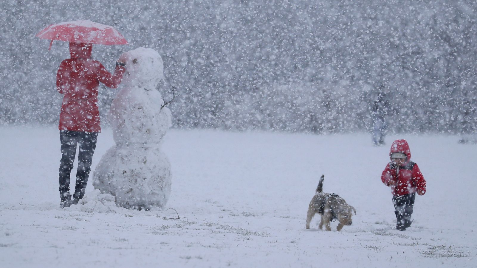 Winter tightens its grip on the UK: More sub-zero temperatures and ...