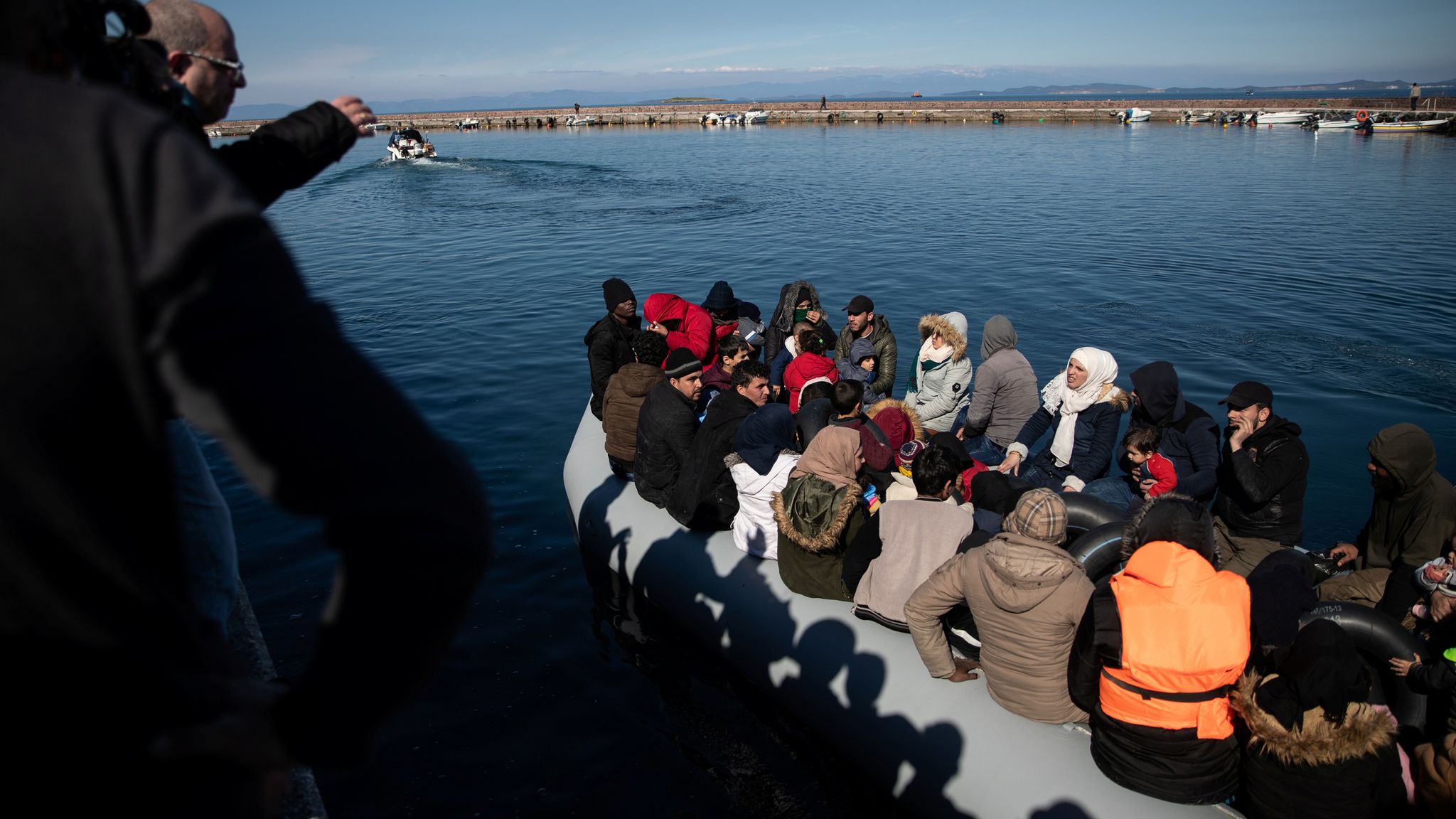 Migrant crisis: Record year sees quadruple number of people make ...