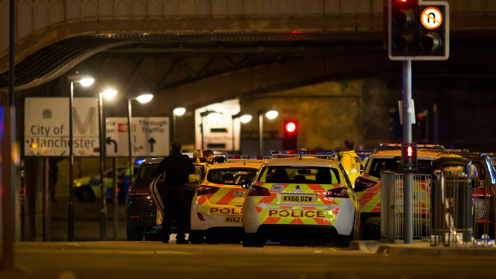 Manchester Arena attack inquiry: Police relied on Twitter updates for ...