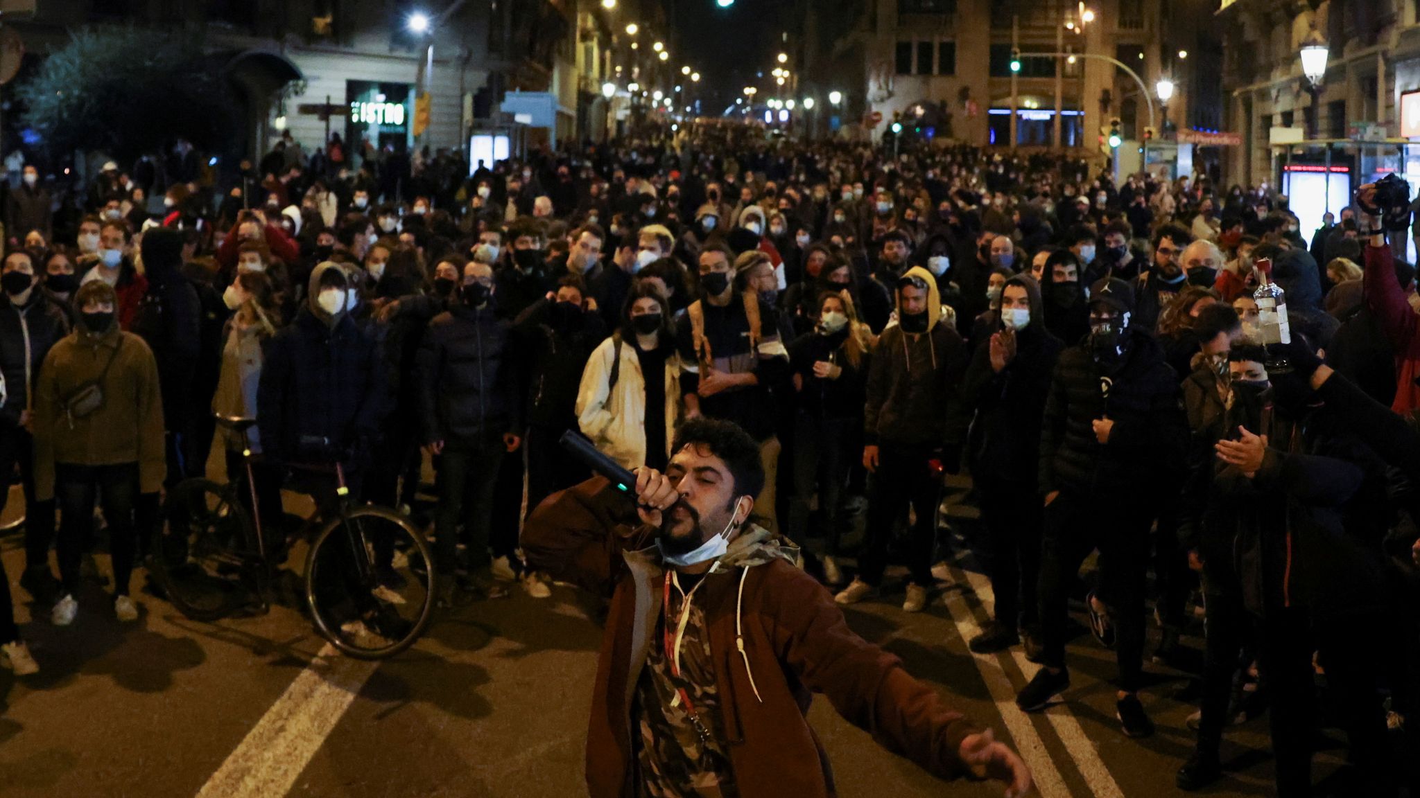 Pablo Hasel: Barcelona sees sixth night of violent protests over jailed ...