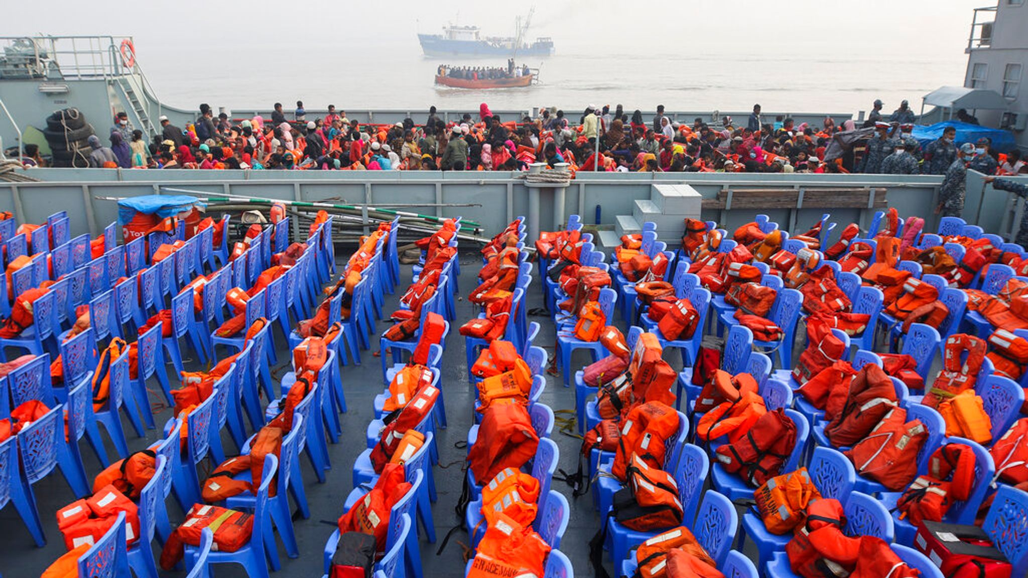 Bangladesh moves fourth group of Rohingya refugees to remote, flood ... Bangladesh moves fourth group of Rohingya refugees to remote, flood ...