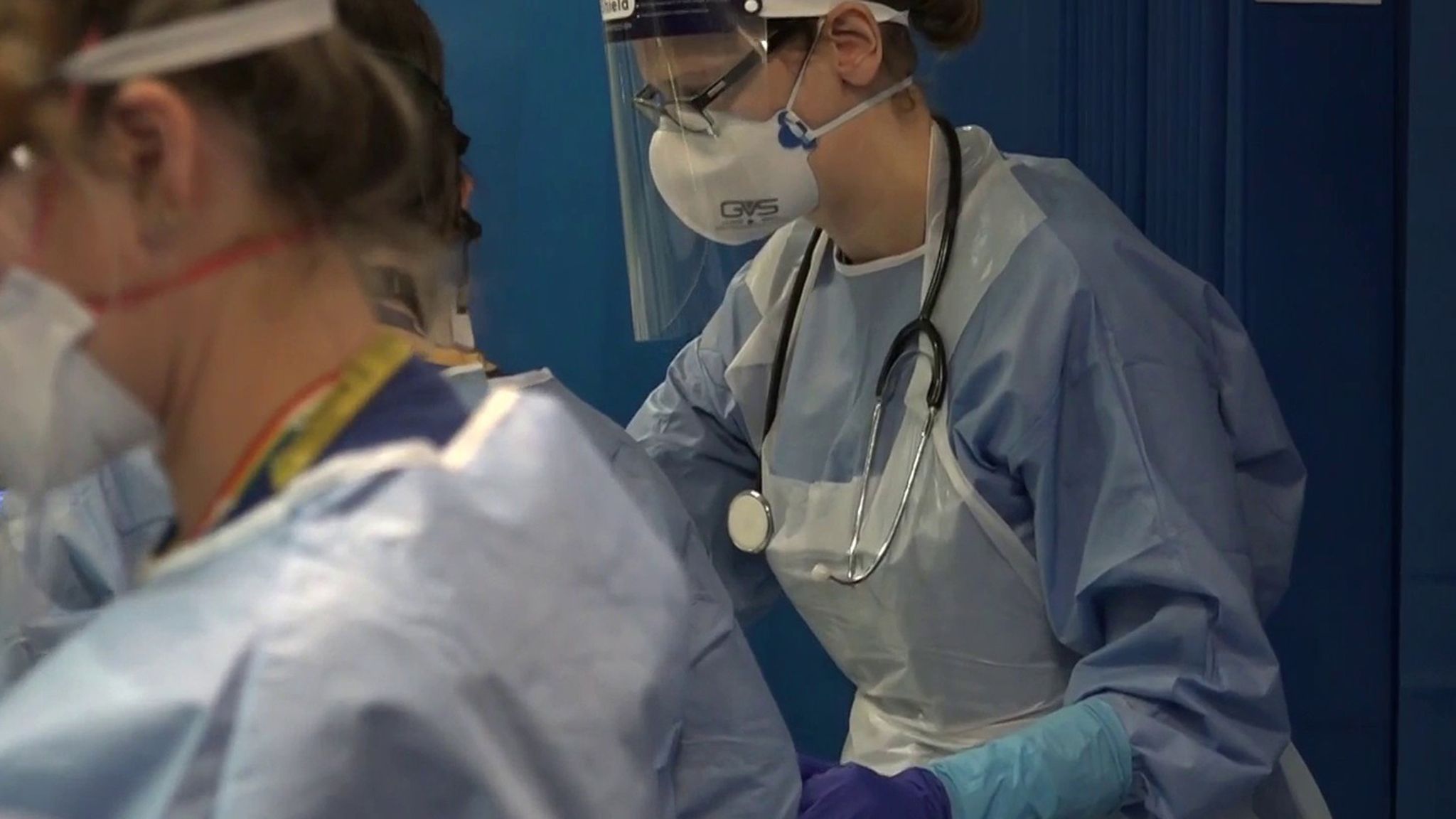 COVID-19: Health workers face online abuse for encouraging vaccination ...