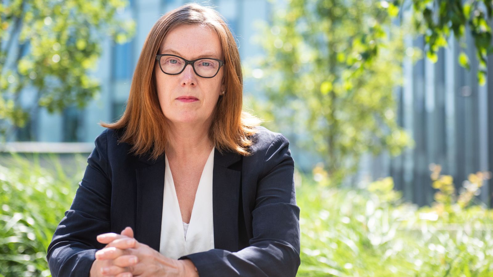 COVID-19: British professor wins prestigious medal for leading team ...