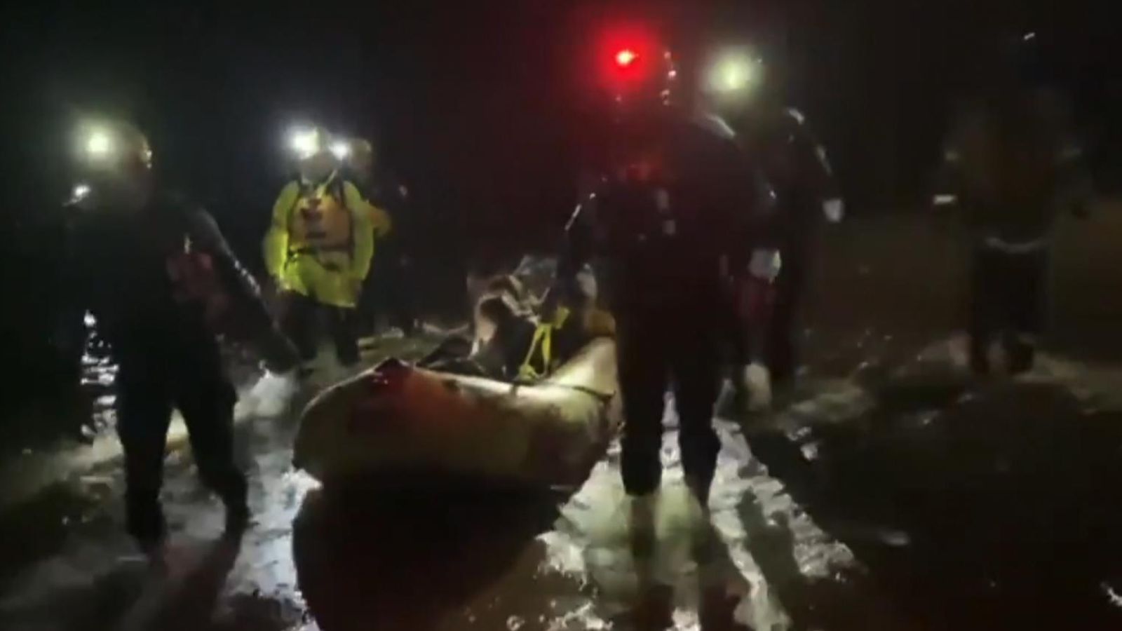 Australia floods: Families rescued as downpours worsen | World News ...