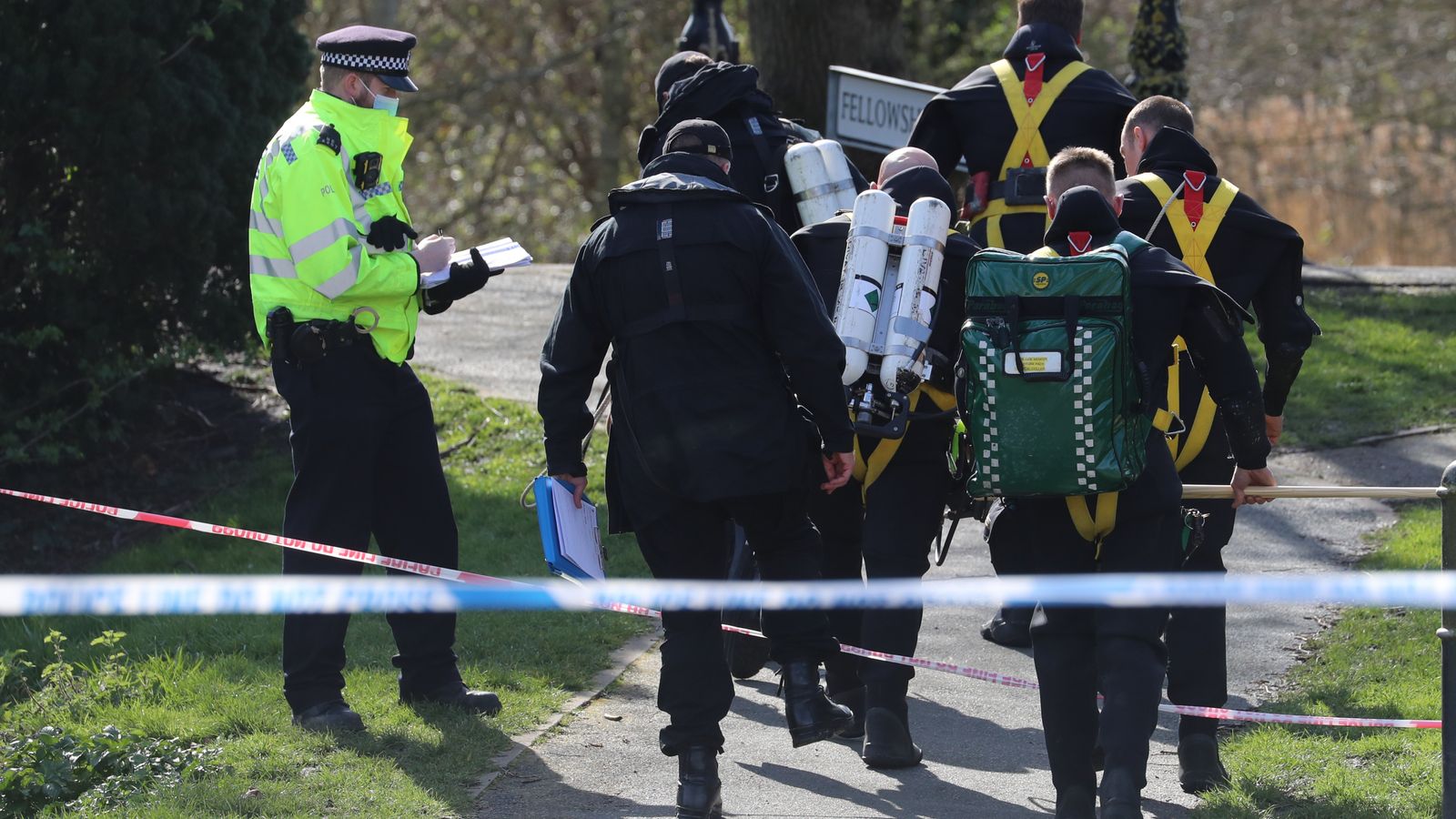 Sarah Everard: Police search supermarket carpark and river in Kent 30 ...
