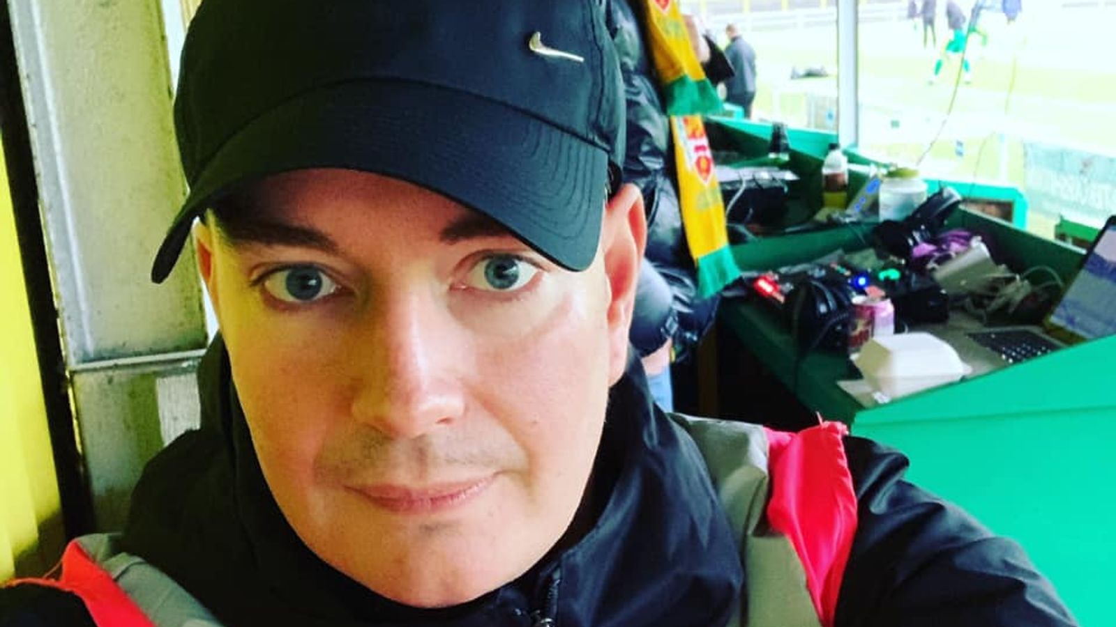 Non-league football steward finds out his long-lost dad is TV boxing ...