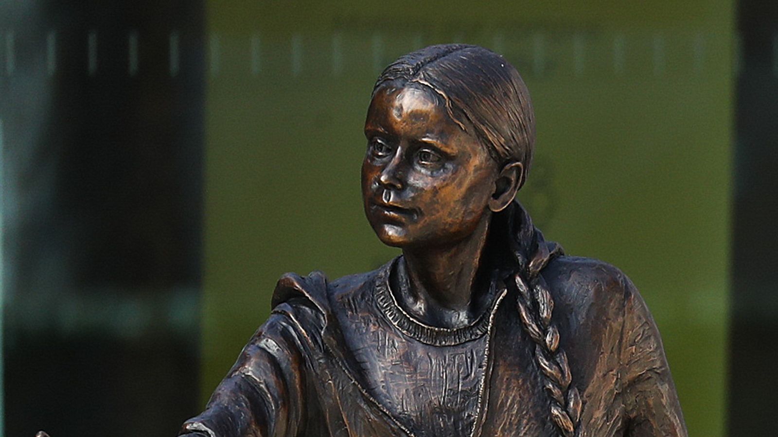 Greta Thunberg statue unveiled at Winchester University despite ...