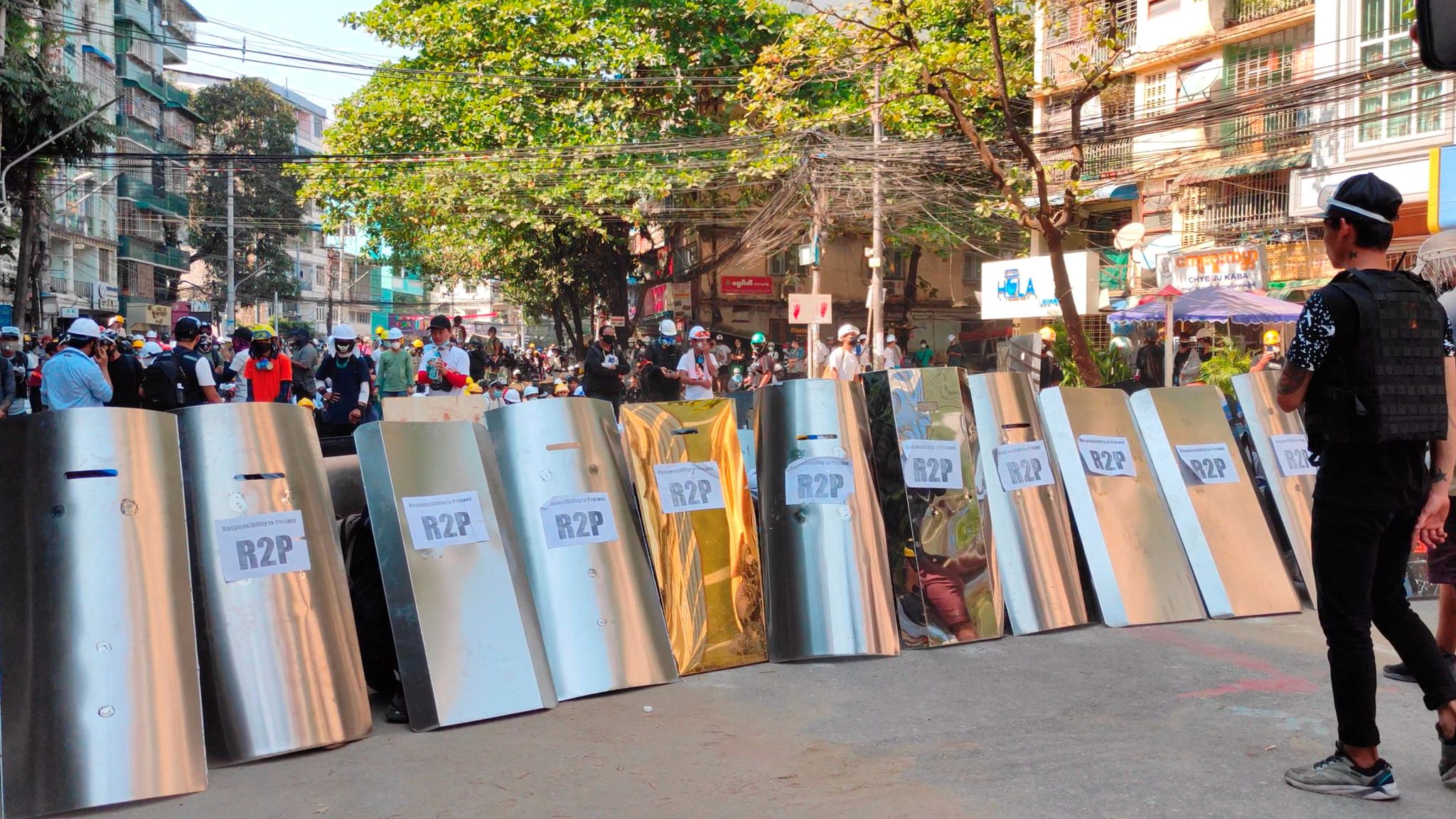 Myanmar protests: Demonstrators 'fired on' amid funeral of political ...