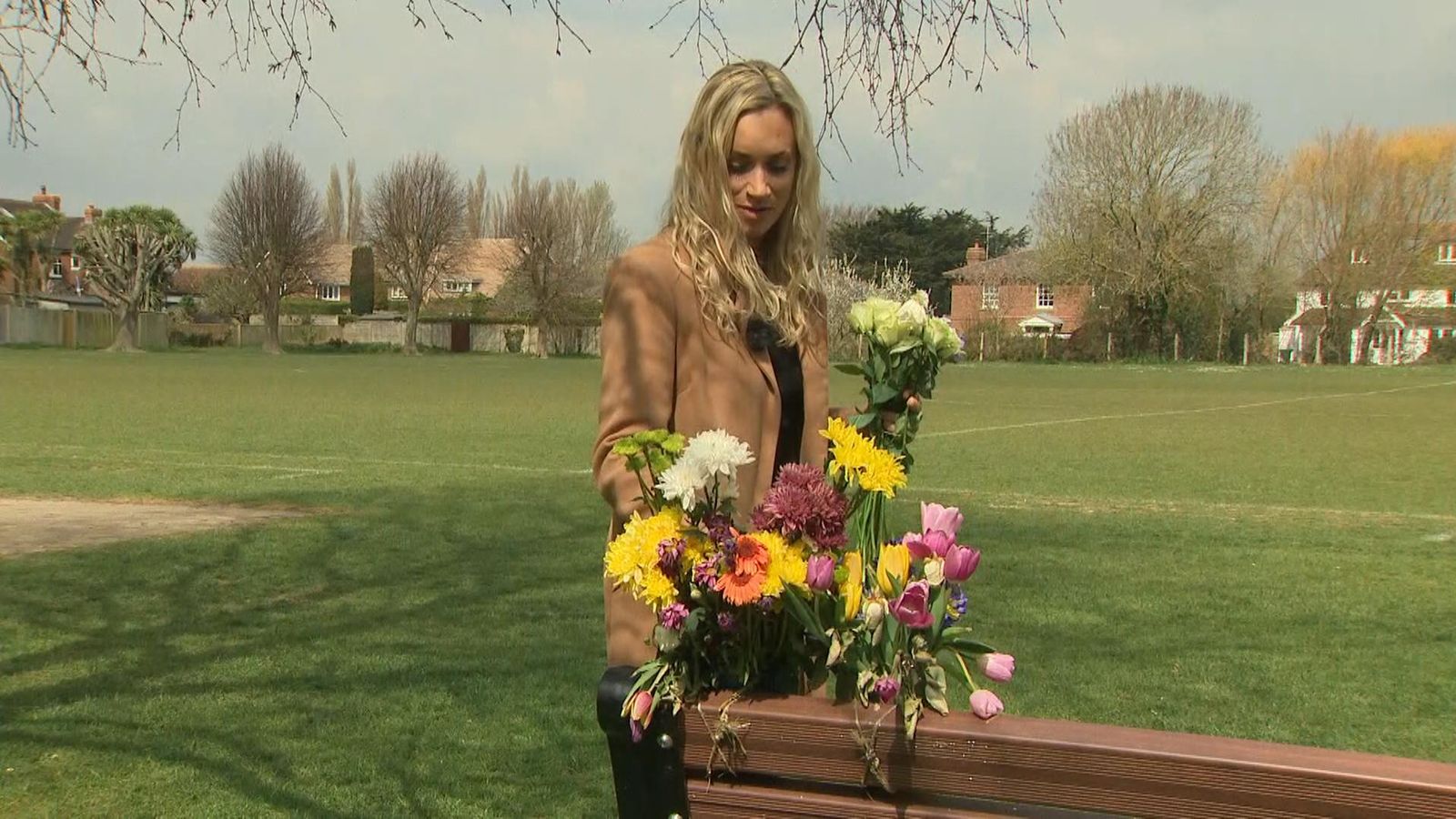 Disappearing Women: Artist paints portraits of all women killed by men ...