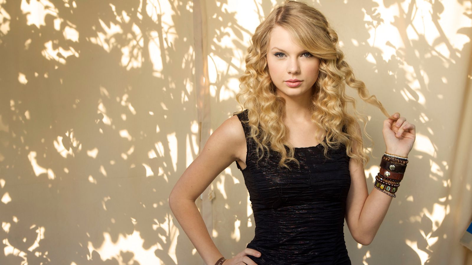 Taylor Swift's Fearless breaks long-held Beatles' record as re-recorded ...